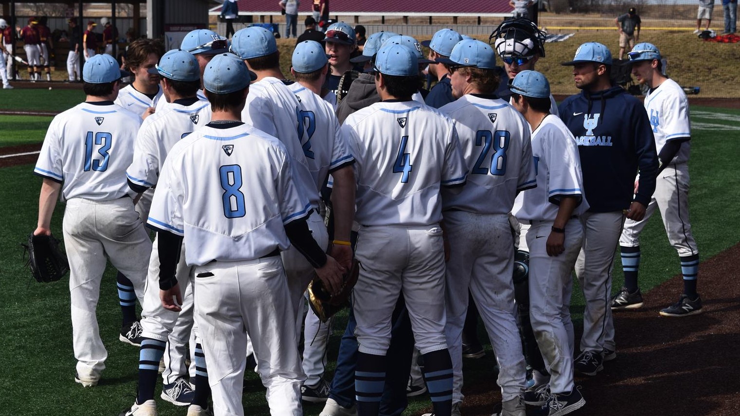 Bulldogs Grab Two Wins Over Peacocks at Prospect Meadows - Upper Iowa ...