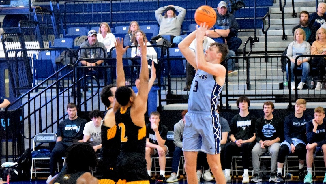 Peacocks Fall Short in Day One of JustAgame Crossover - Upper Iowa ...