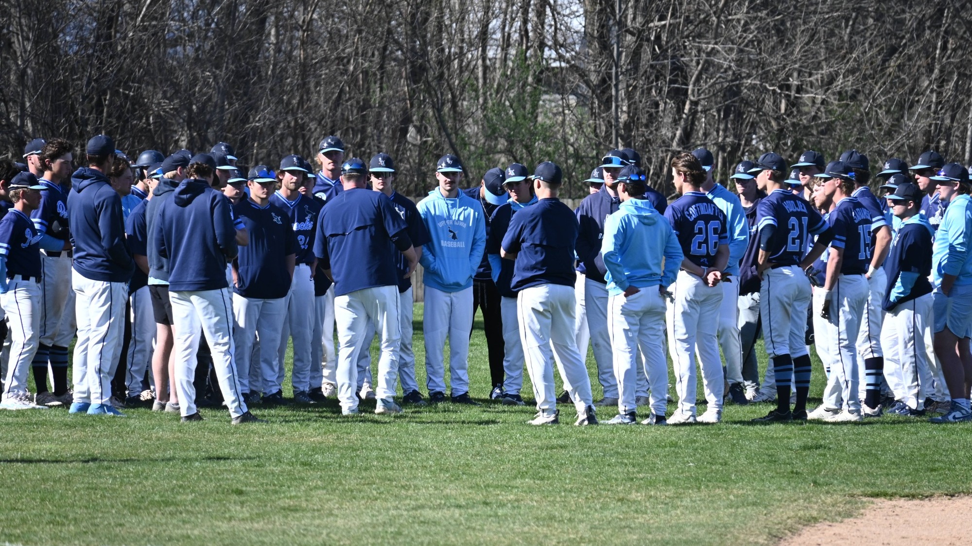 Flyers Take Game Four With Strong Finish Over Peacocks - Upper Iowa ...