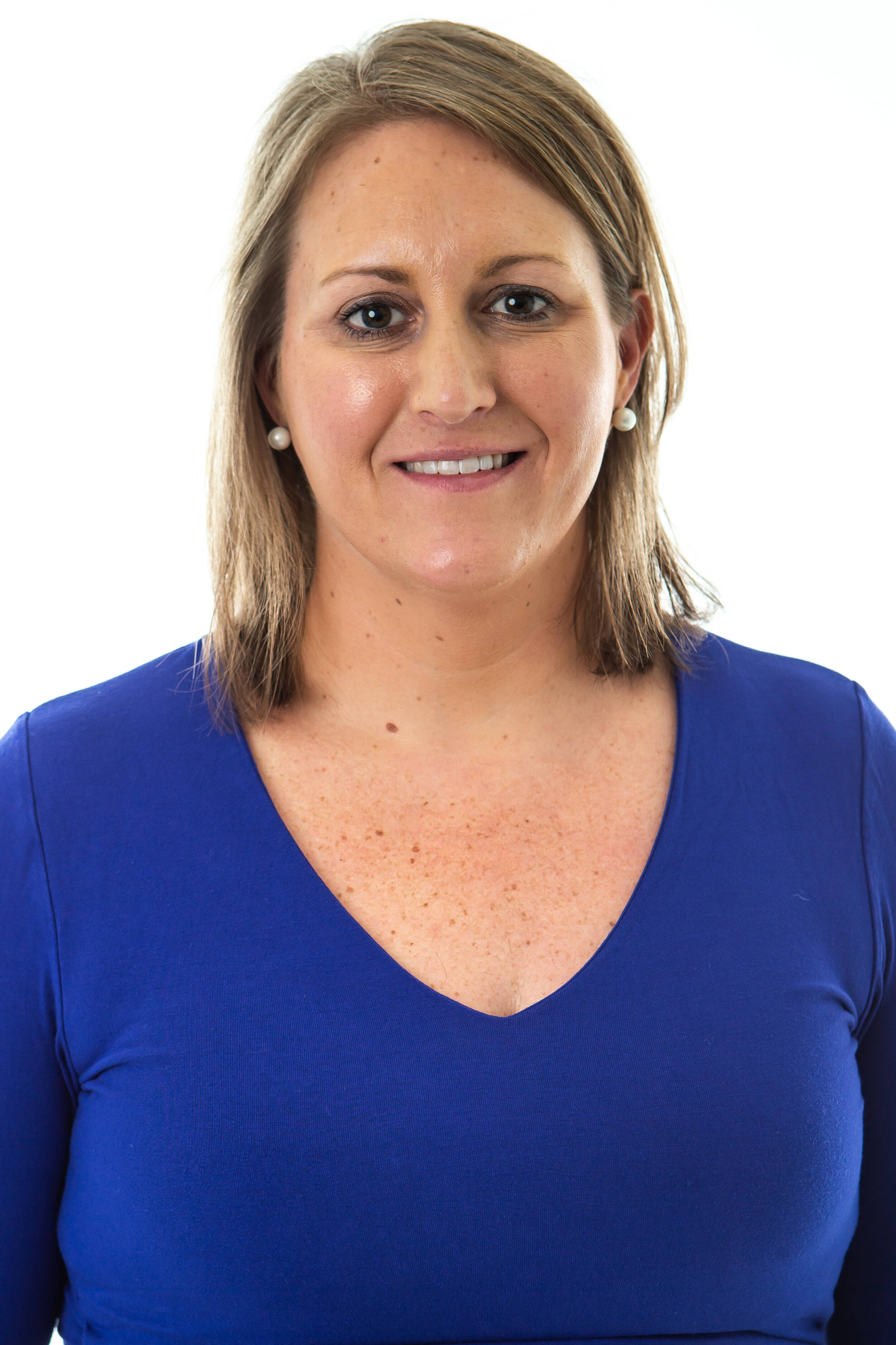 Jen Betz - Assistant Coach / Director of Operations - Women's Swimming ...