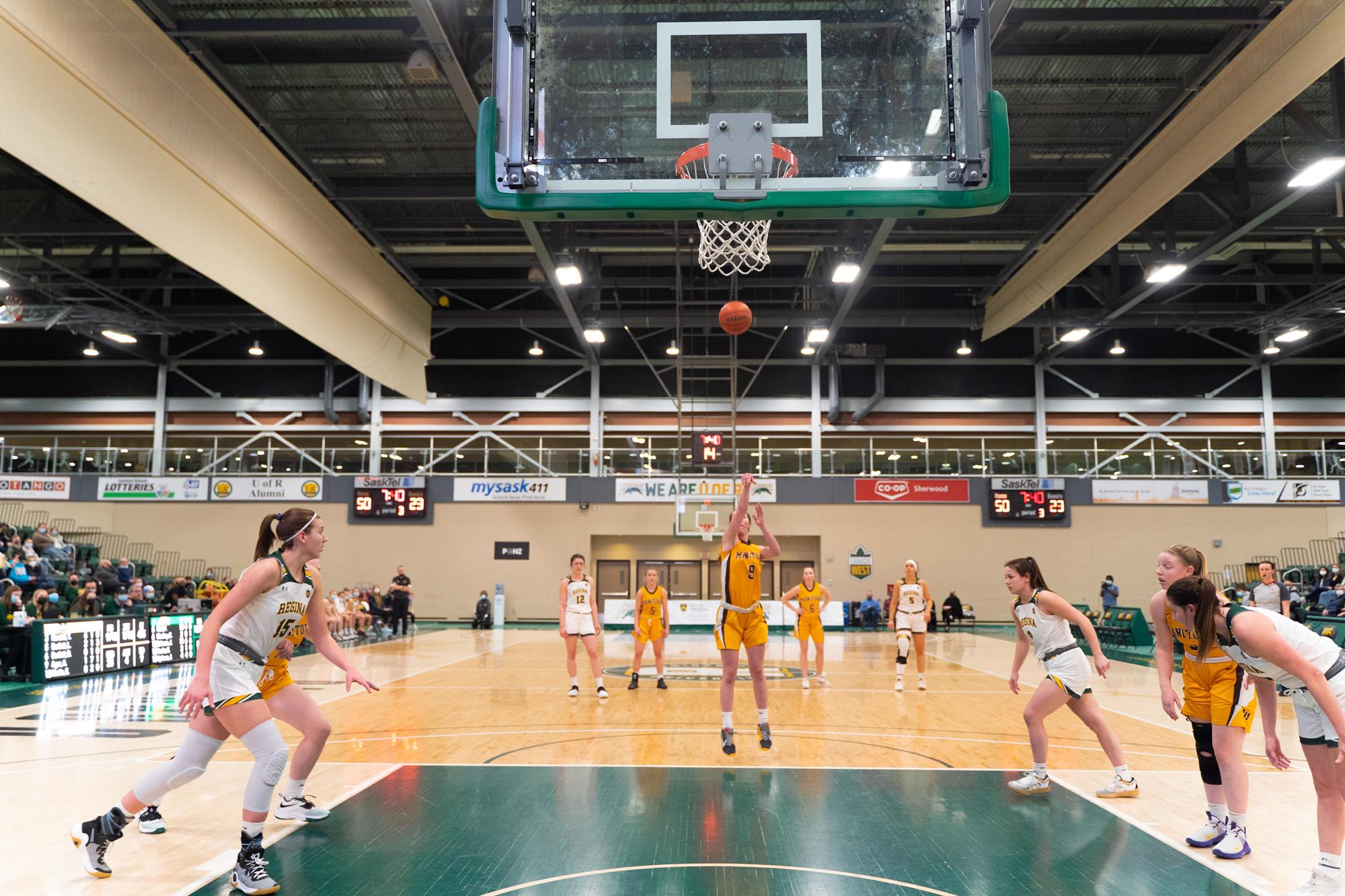 Bisons women’s basketball run into hot shooting Cougars, lose 91-45 ...
