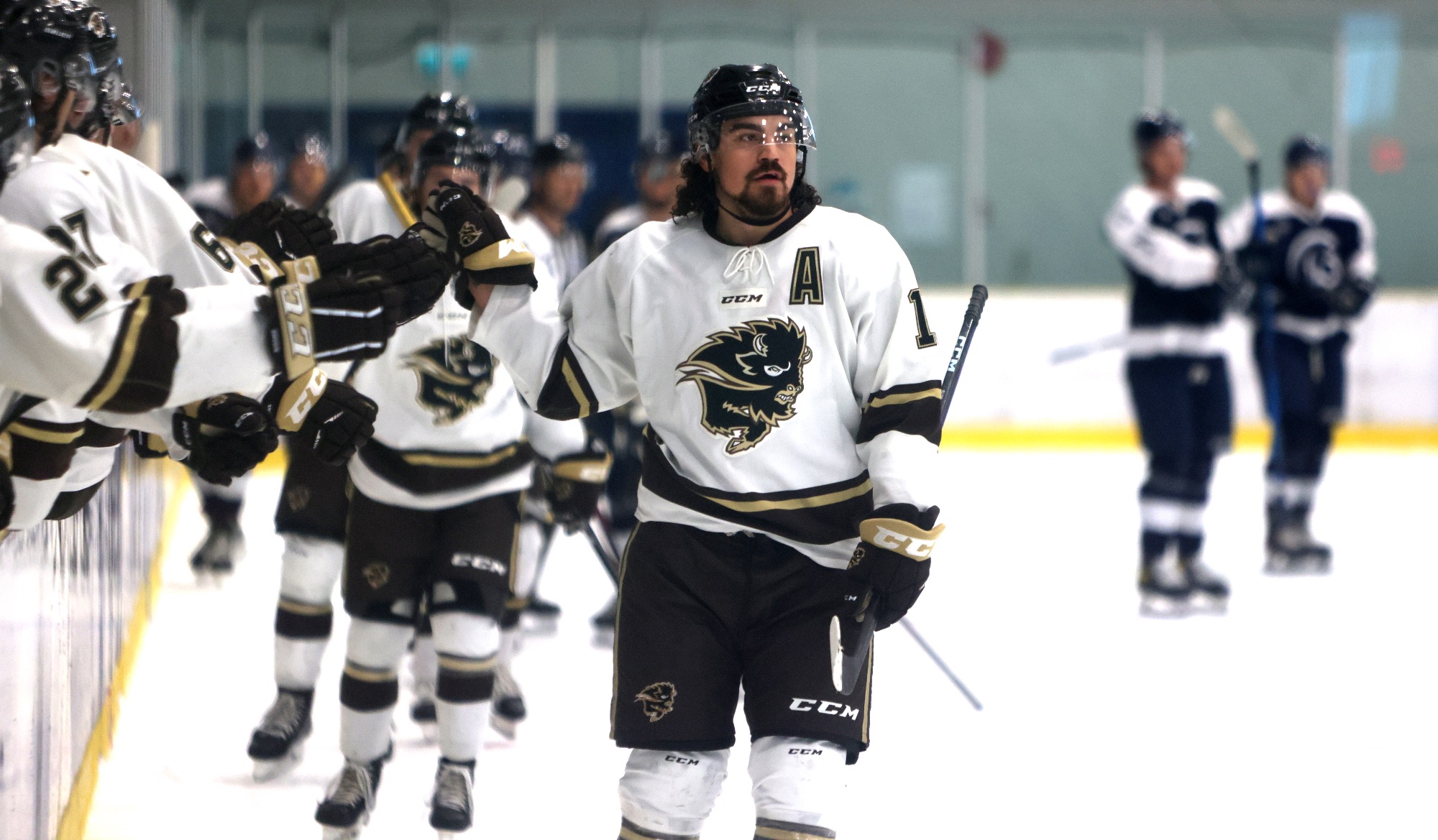 MHKY: Bisons top line continues to roll in 5-2 win over Trinity Western ...