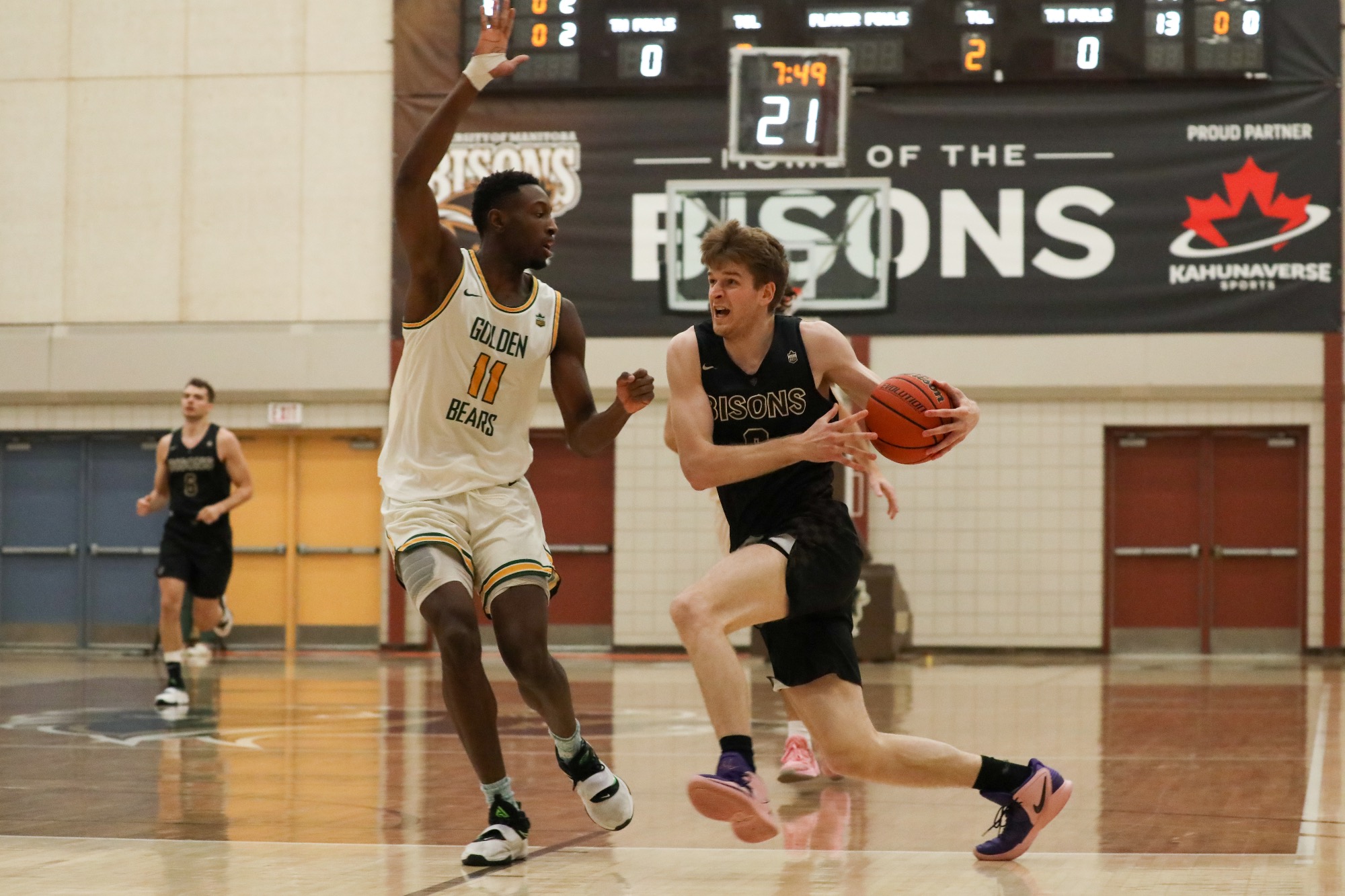 MBB: Bisons beat Alberta 93-88 in 20T classic - University of Manitoba ...