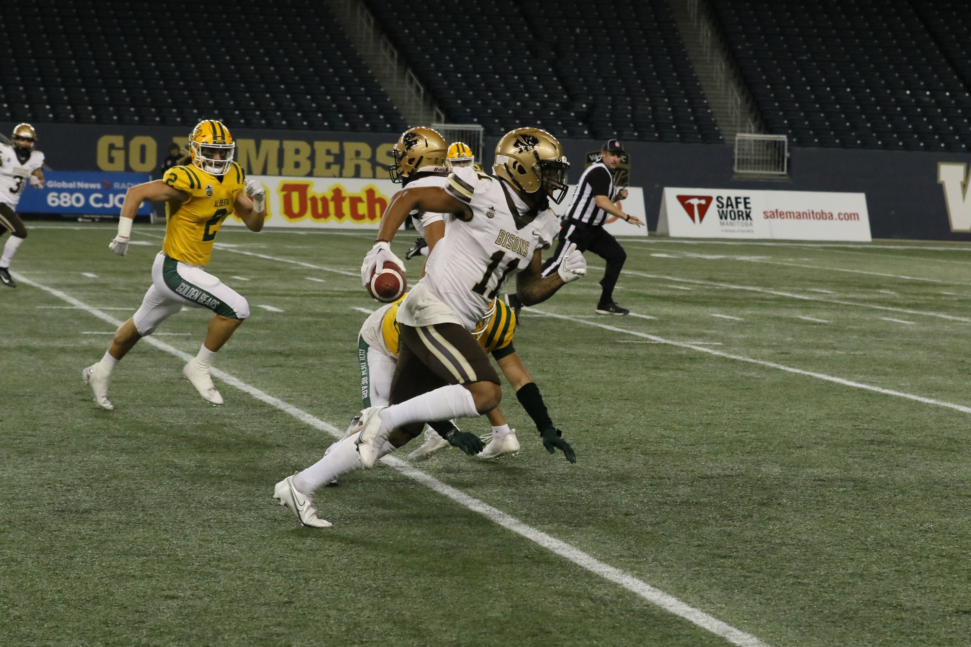 FTB: Nationally ranked Golden Bears hold on in final minute, beat ...