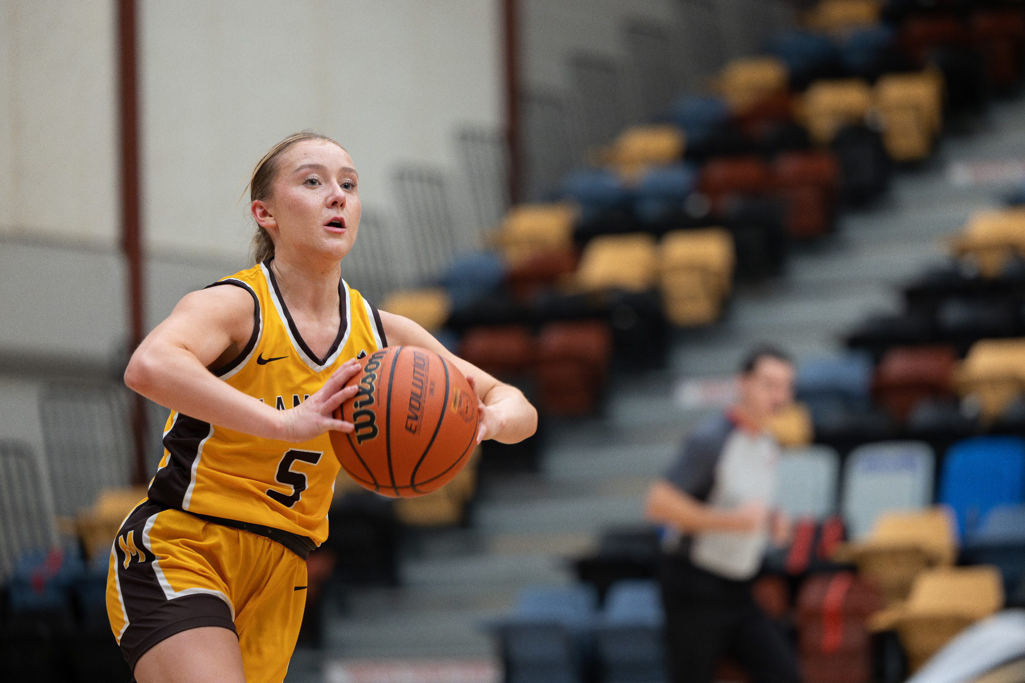 WBB: Paced by Bartlett's third career double-double, Manitoba tops ...
