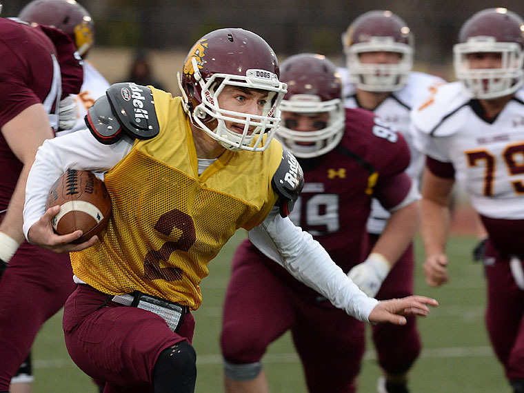 Nate Ricci - Football - UMD Athletics