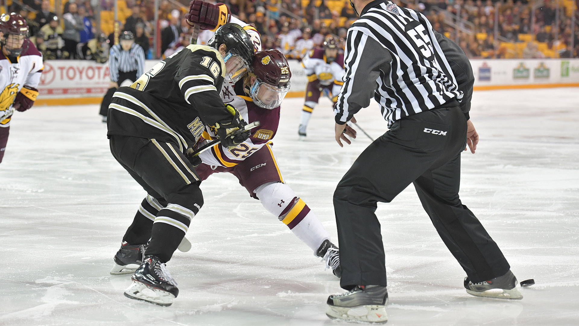 Peter Krieger - Men's Hockey - UMD Athletics
