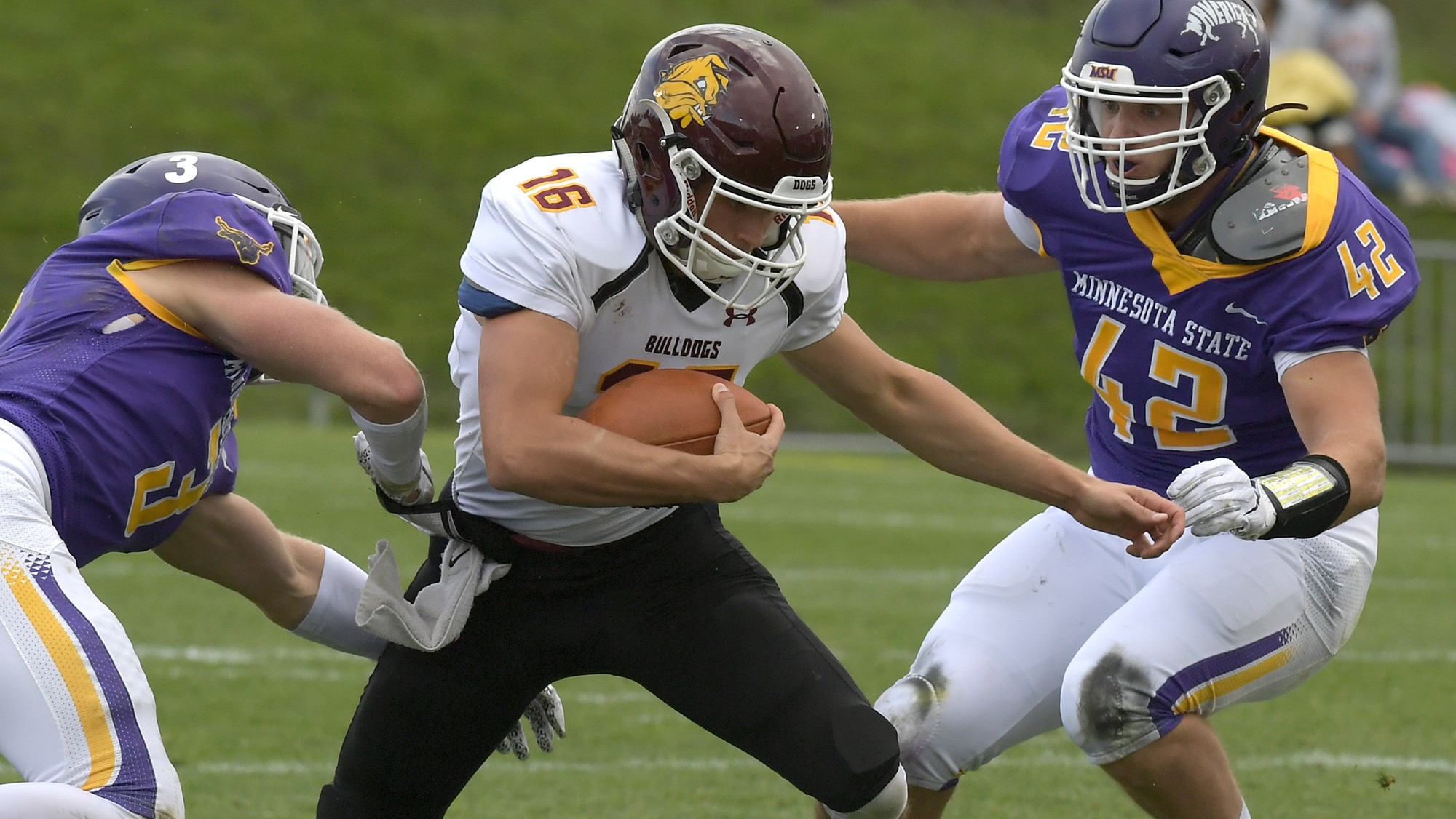 Garrett Olson - Football - UMD Athletics