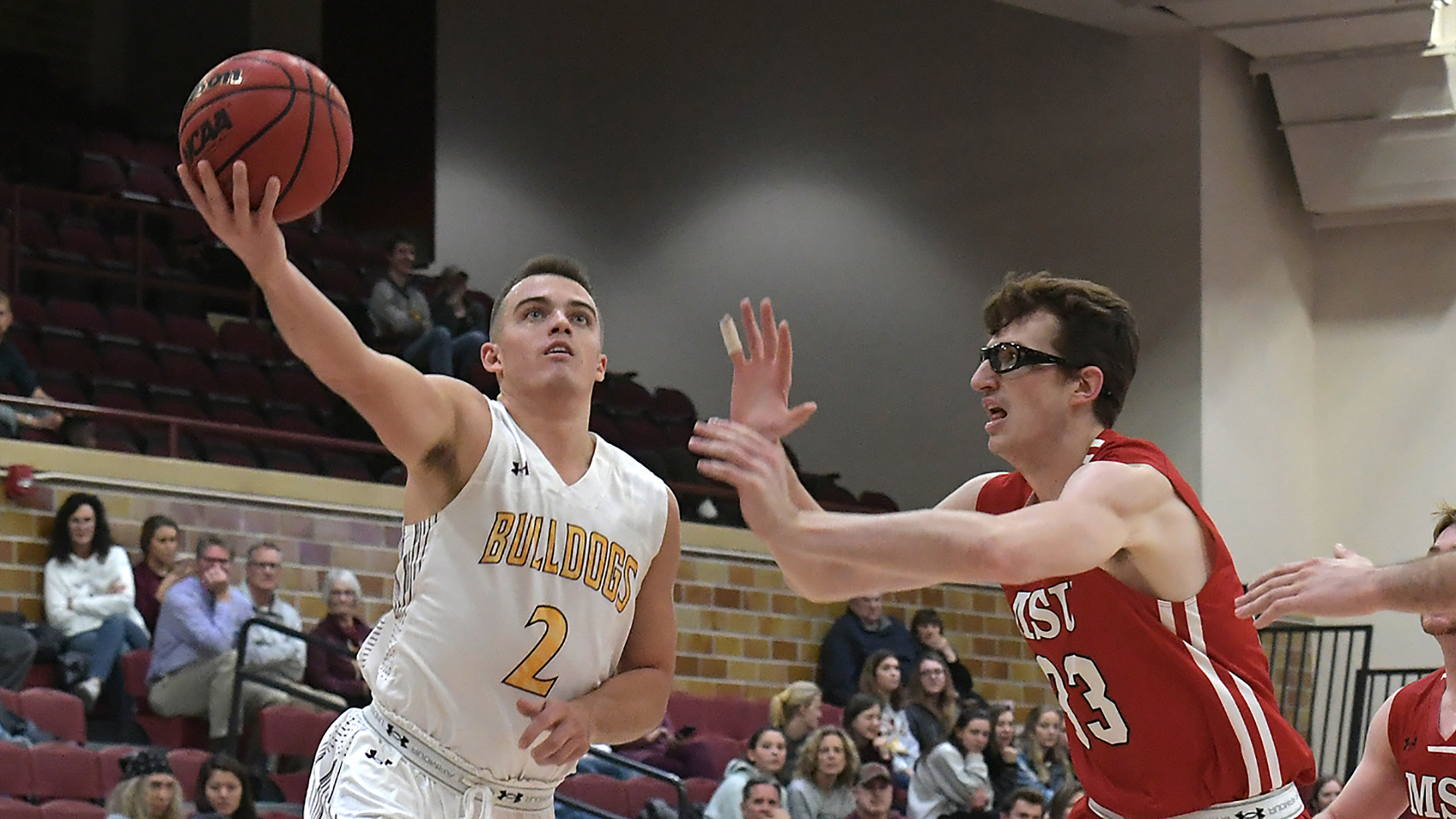 Trevor Entwisle - Men's Basketball - UMD Athletics