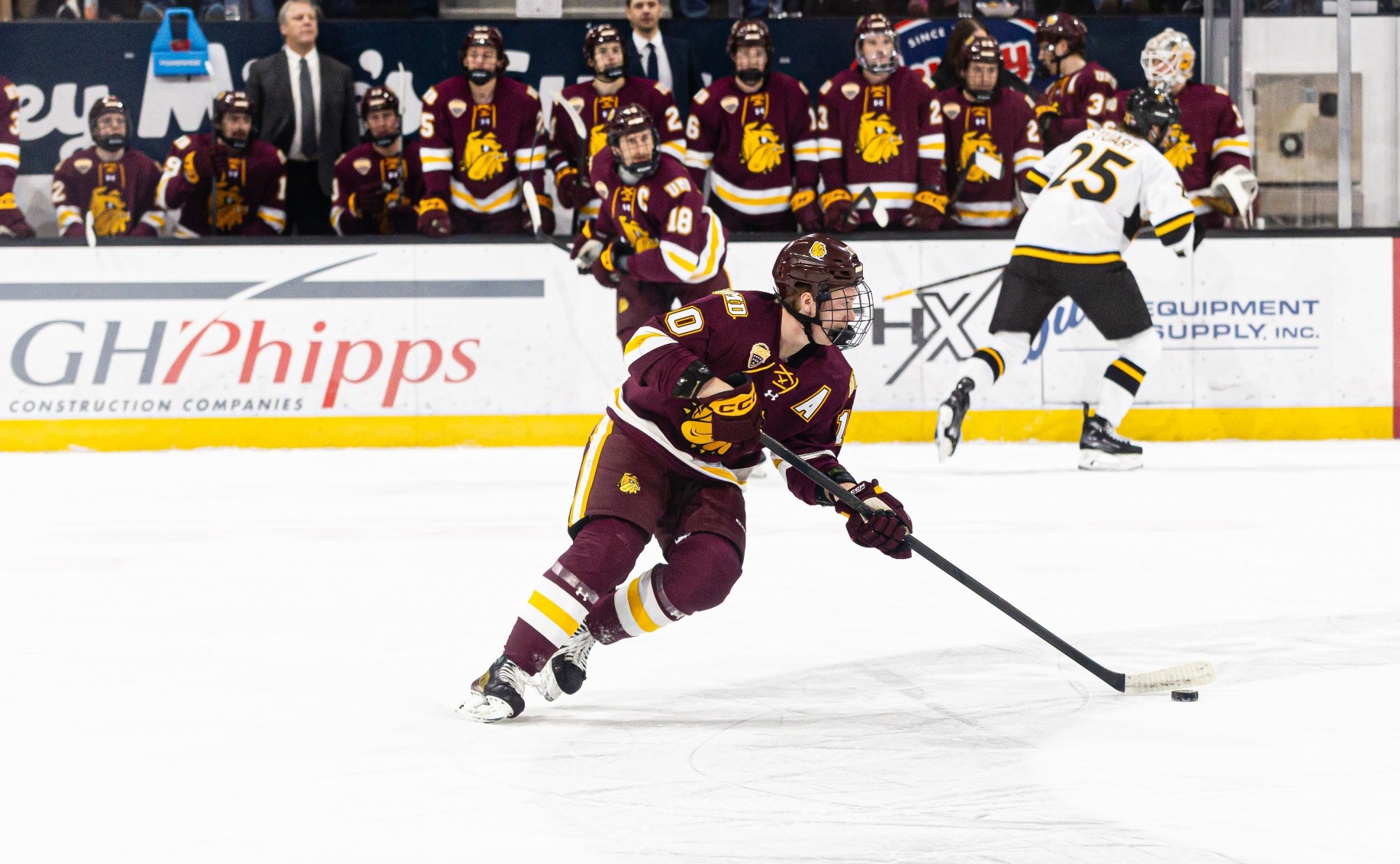 UMD Men's Hockey Inks Four for 2025 Class - UMD Athletics