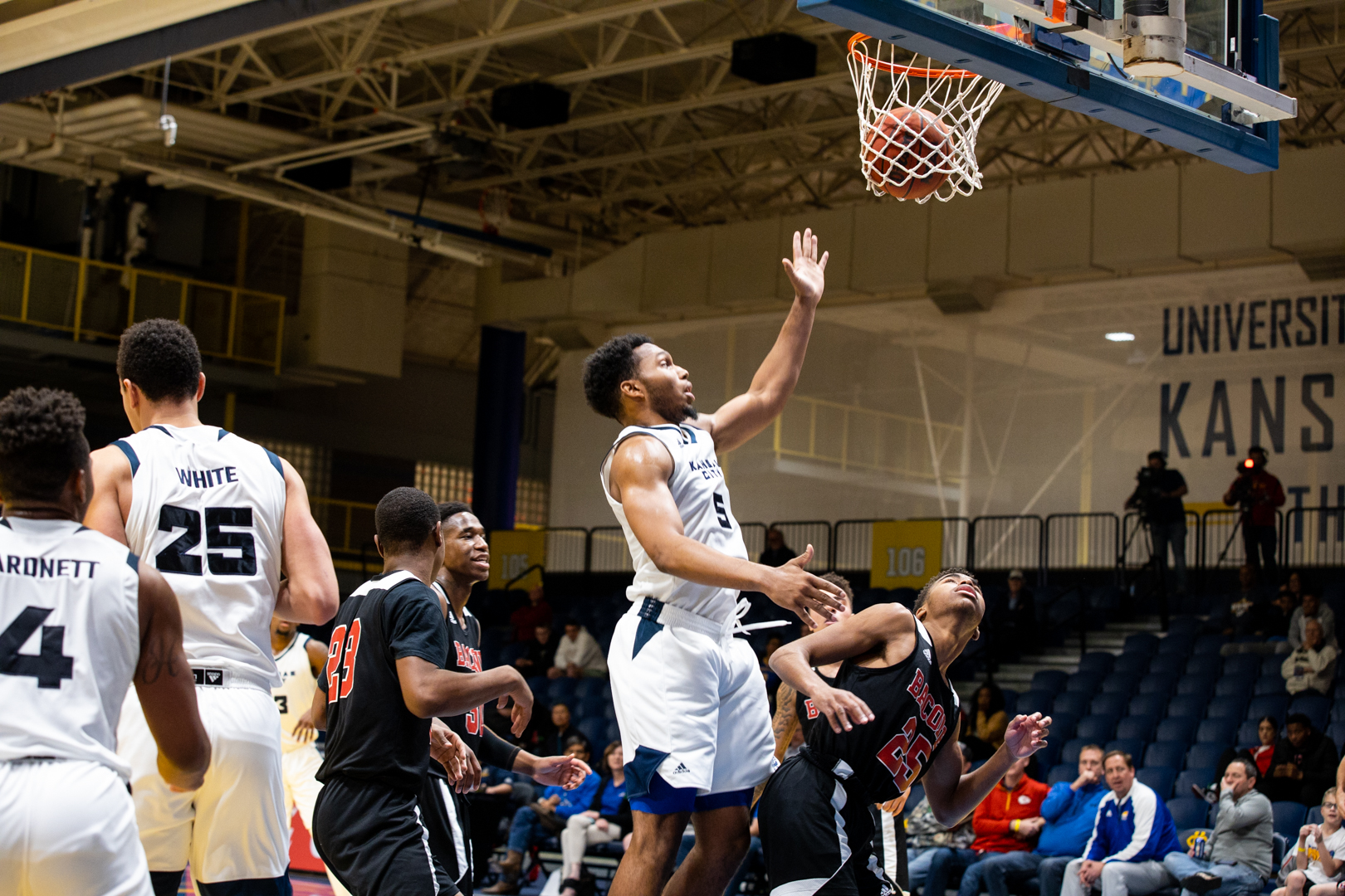 Jordan Giles - 2019-20 - Men's Basketball - University of Missouri ...