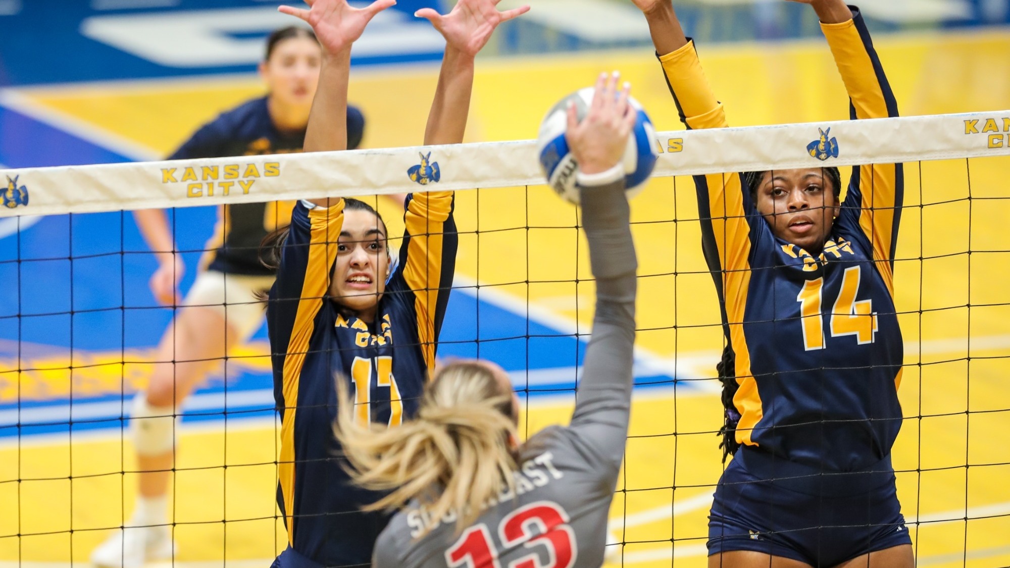 Sila Ozyurek - 2023 - Volleyball - University of Missouri-Kansas City