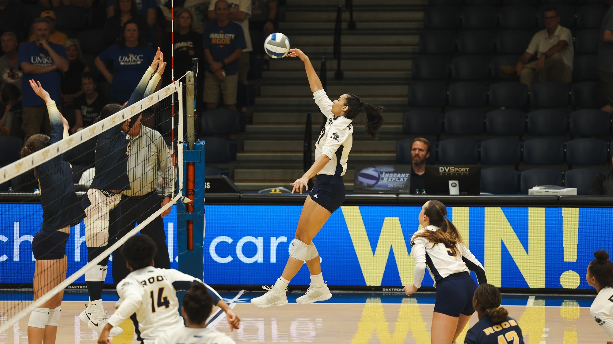 Sila Ozyurek - 2023 - Volleyball - University of Missouri-Kansas City