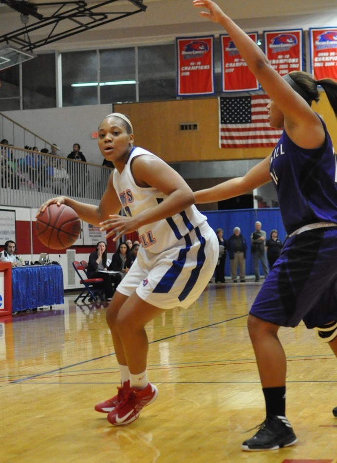 Demetria Bell - Women's Basketball - UMass Lowell Athletics
