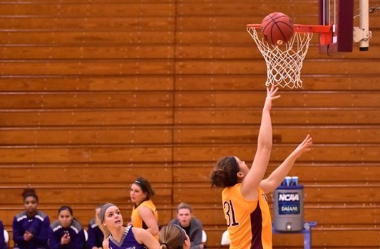 Tori Holt - Women's Basketball - University of Minnesota Morris Athletics