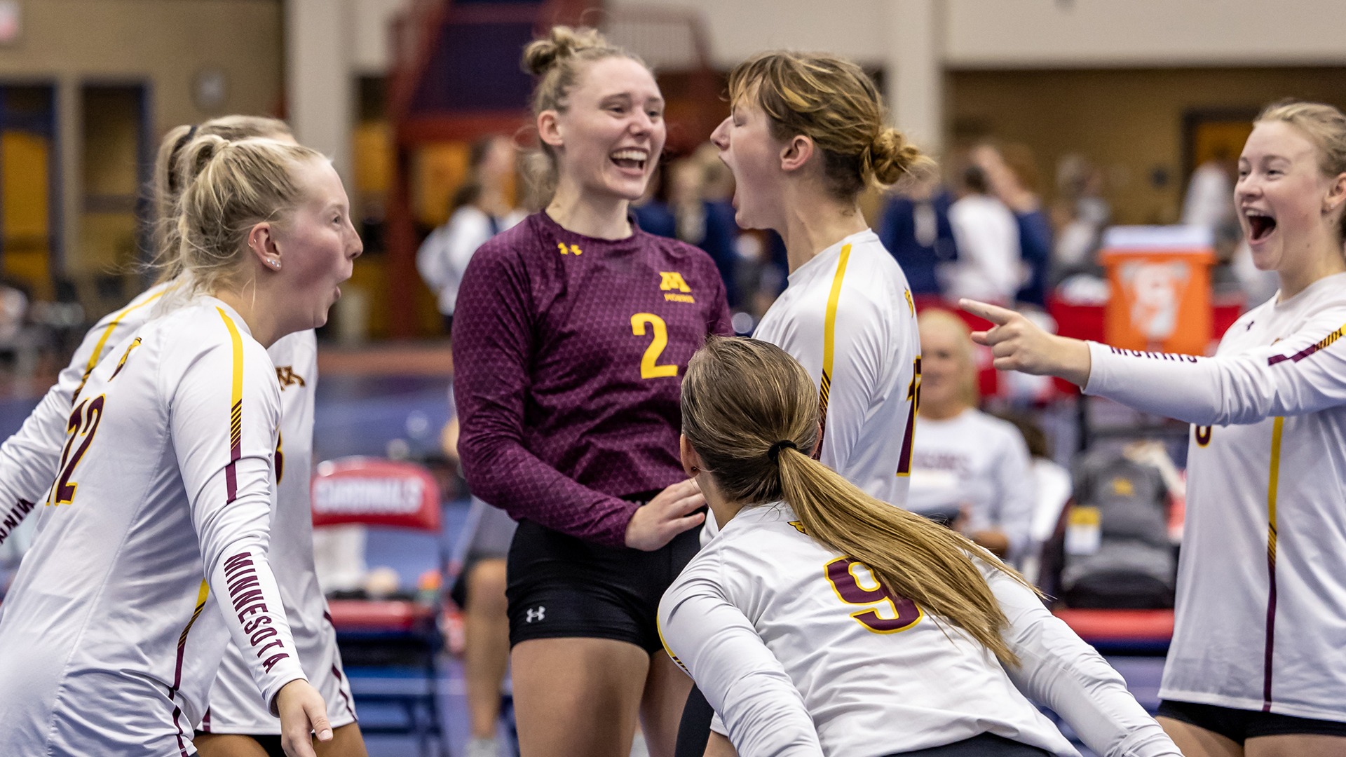 Cougars Outlast Bethel in Five Sets - University of Minnesota Morris ...