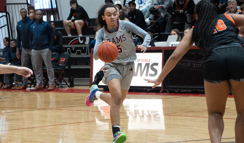 Rams Take Down Brewton-Parker in SSAC Women's Basketball Game of the Week - University of Mobile