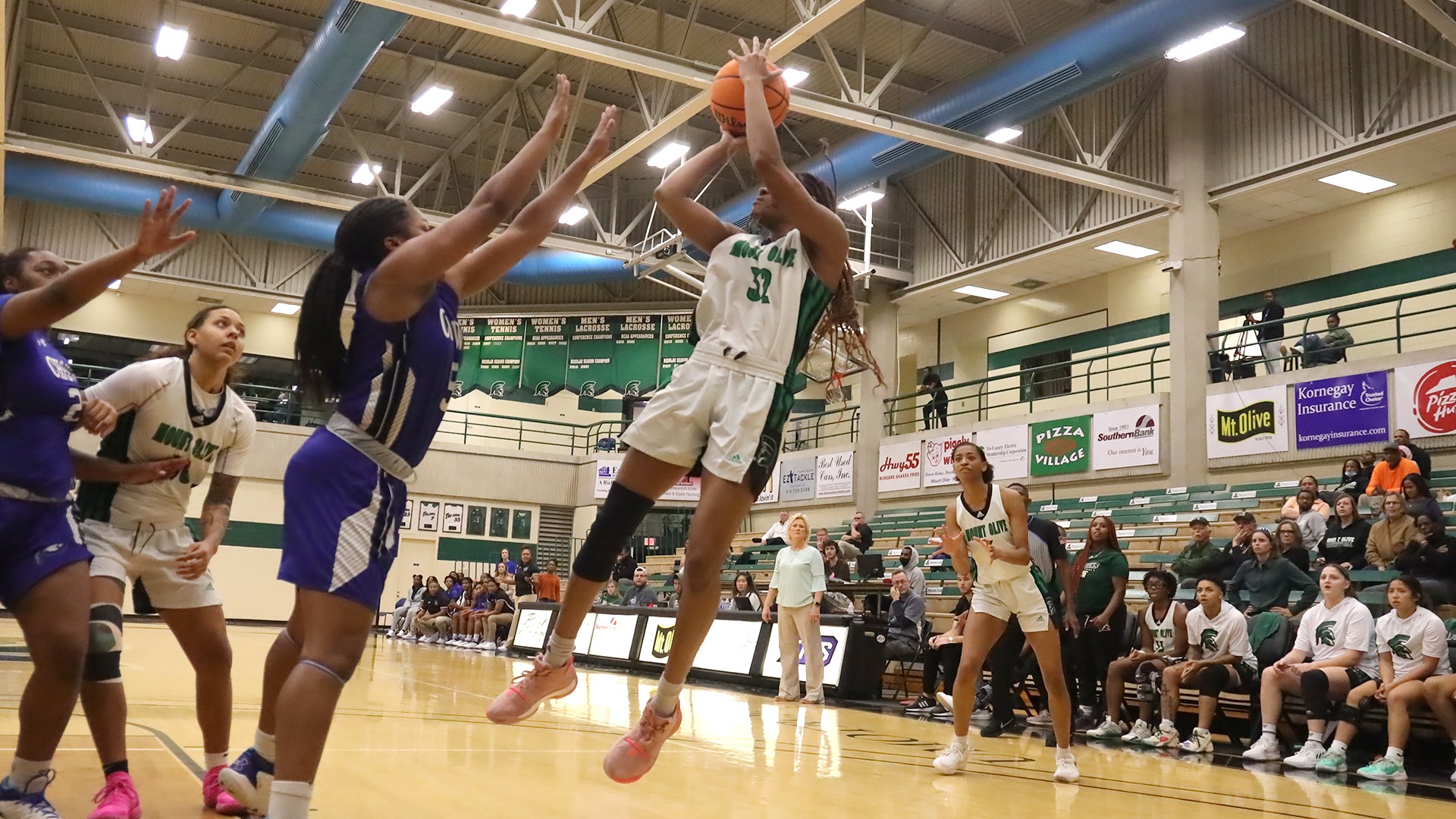 UMO conquers Converse on the road, 77-57 - University of Mount Olive