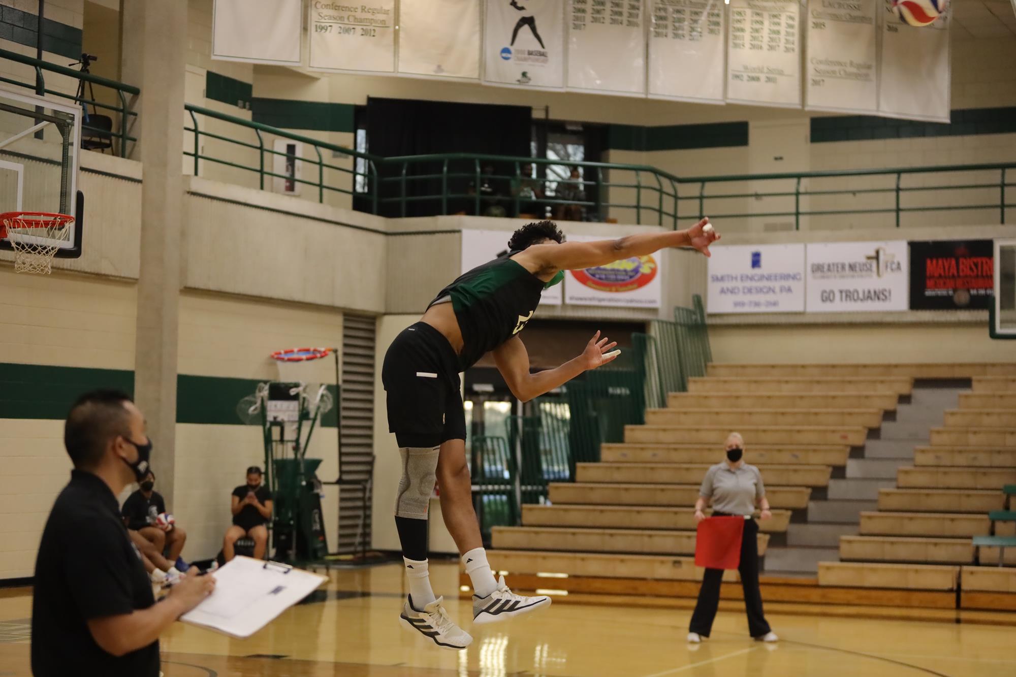 Tobi Azeez Named CoSIDA First Team Academic All-American - University ...