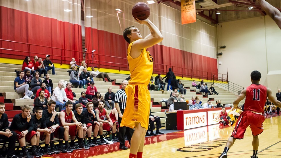 Alex Majewski - Men's Basketball - University of Missouri - St. Louis ...