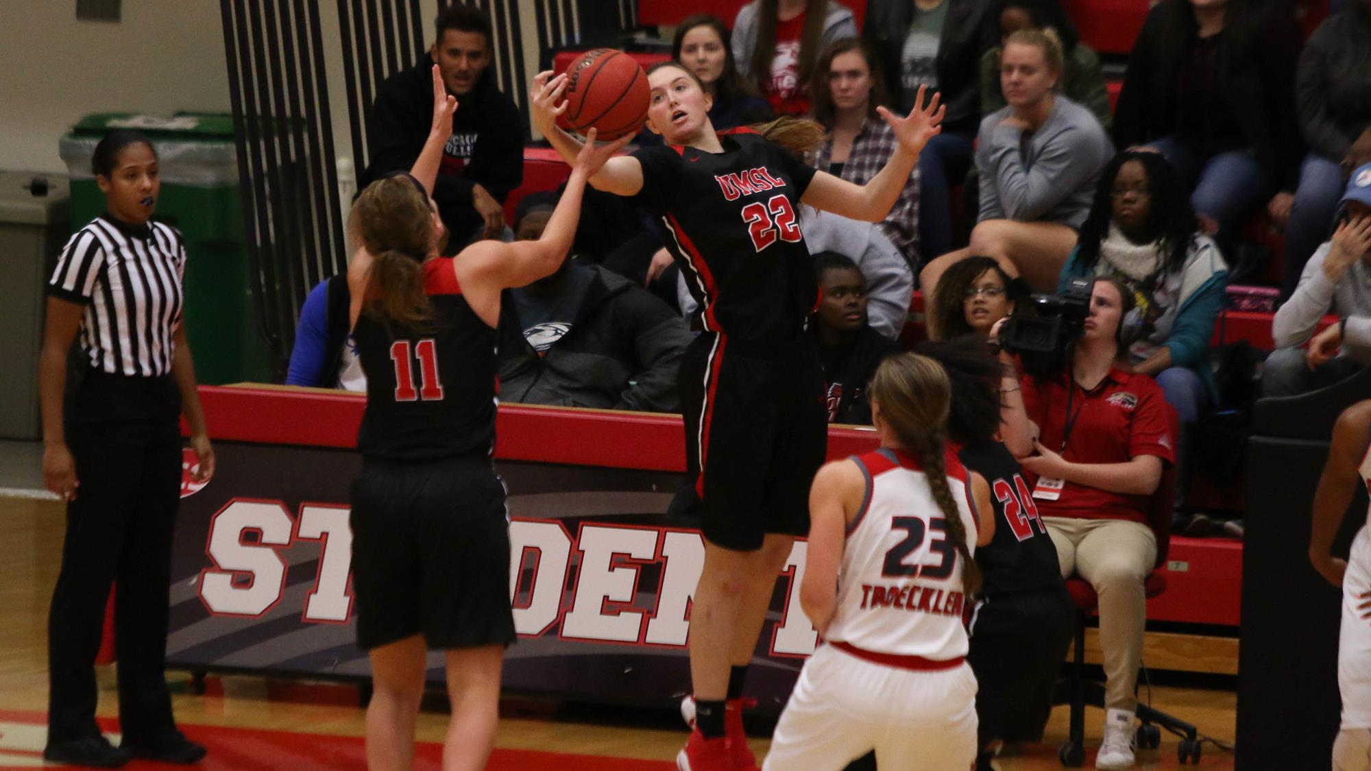 Alex Specht - Women's Basketball - University of Missouri - St. Louis ...