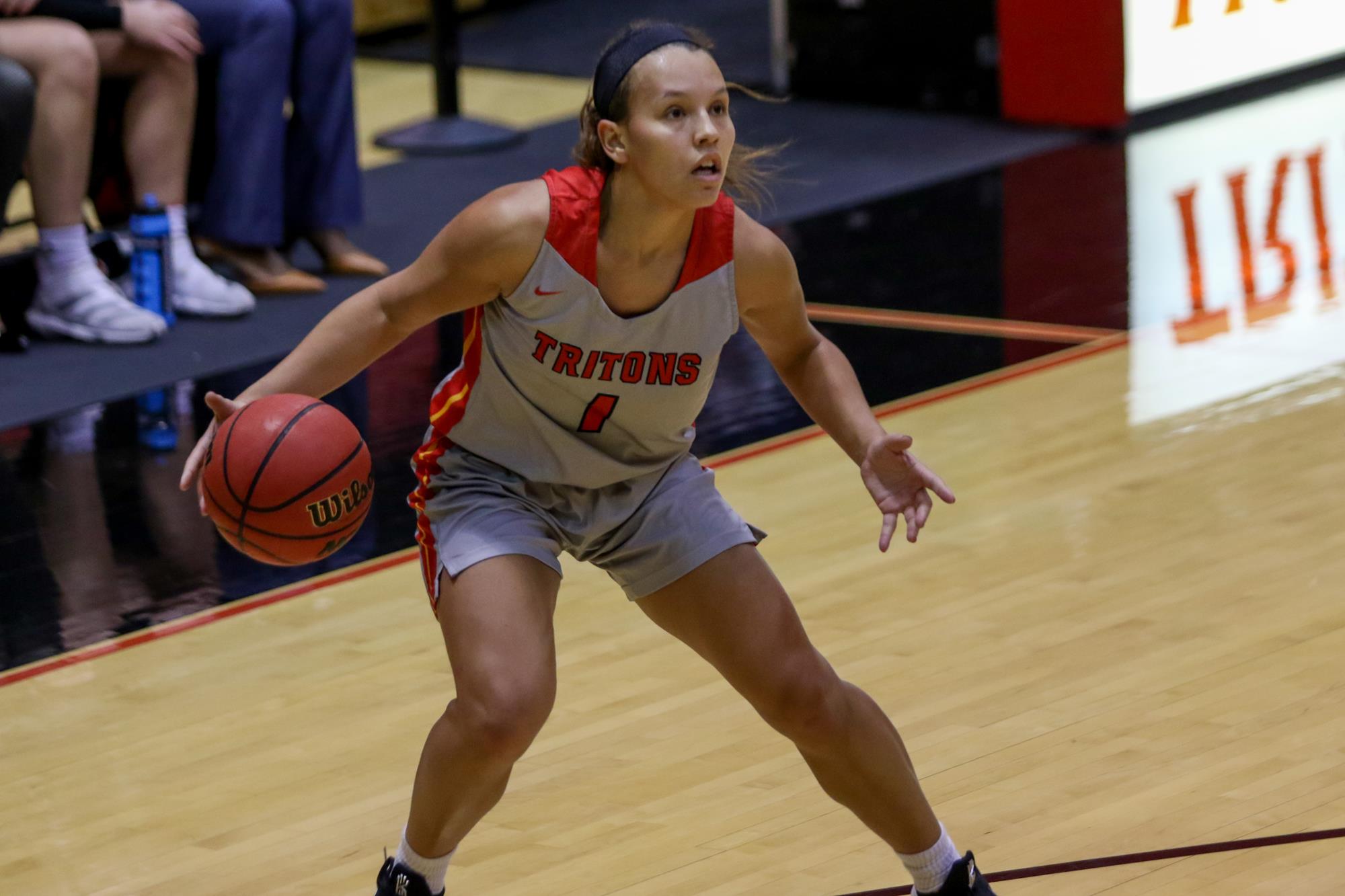 Alexa Chairs - Women's Basketball - University of Missouri - St. Louis ...