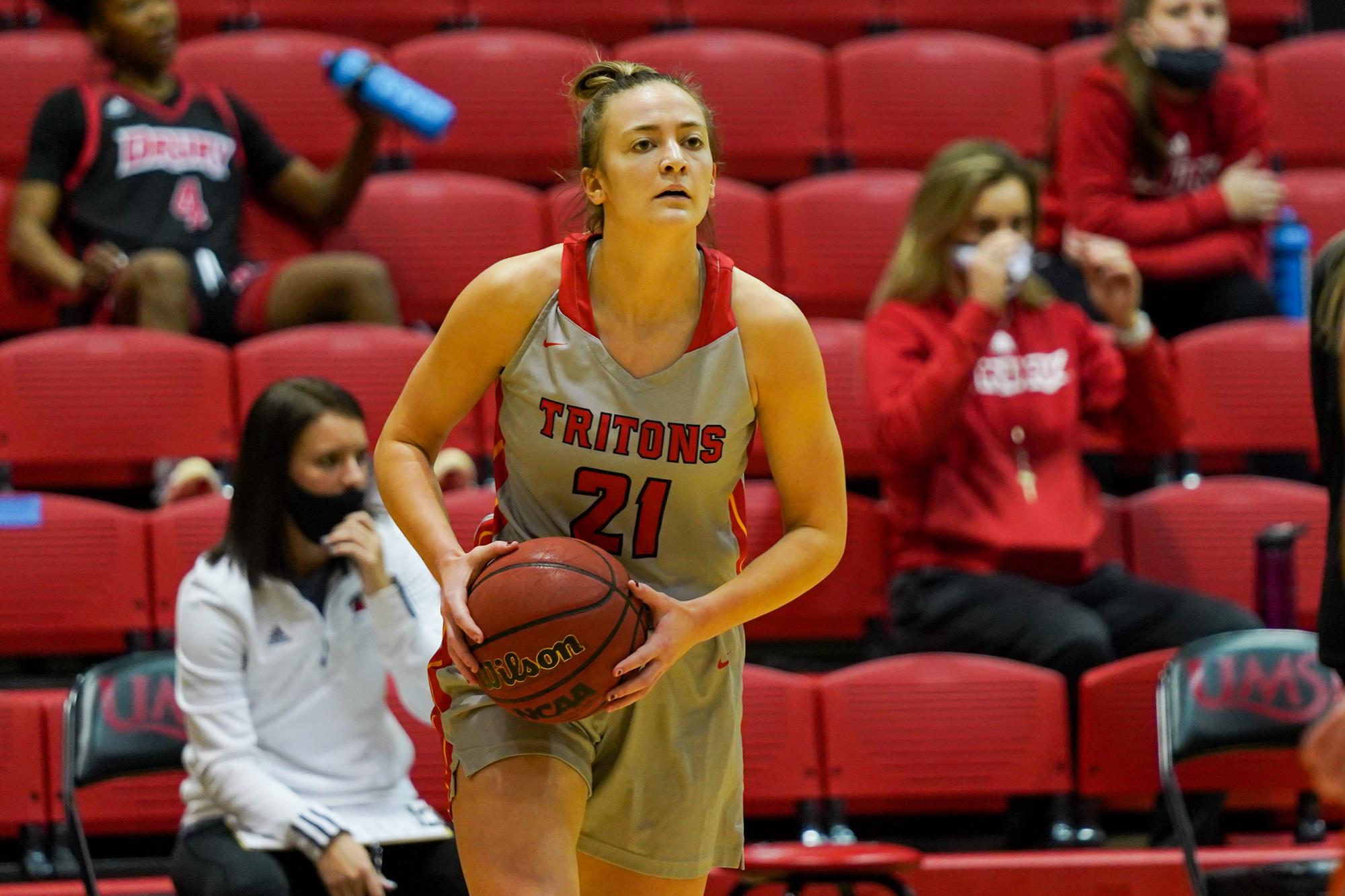 Adriana Plavsic - Women's Basketball - University of Missouri - St ...