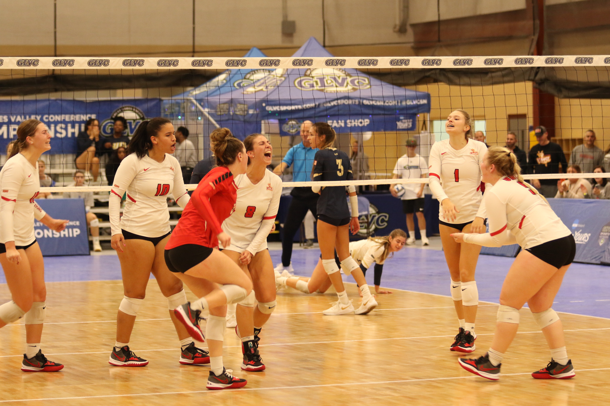 UMSL Volleyball Reverse Sweeps Illinois Springfield to Advance to GLVC Semifinals - University ...