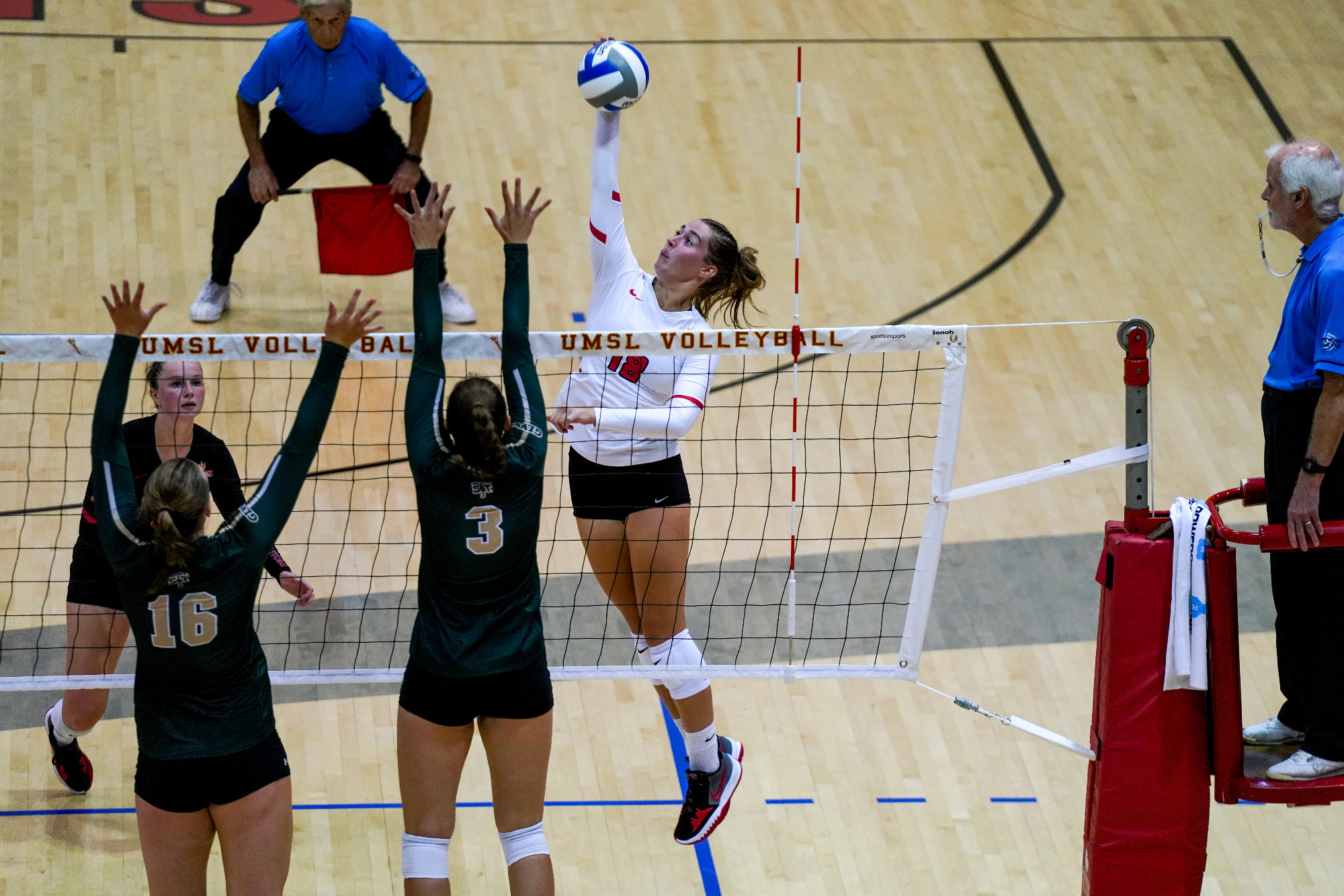 Volleyball Drops Season Opener To Missouri S&T - University of Missouri ...