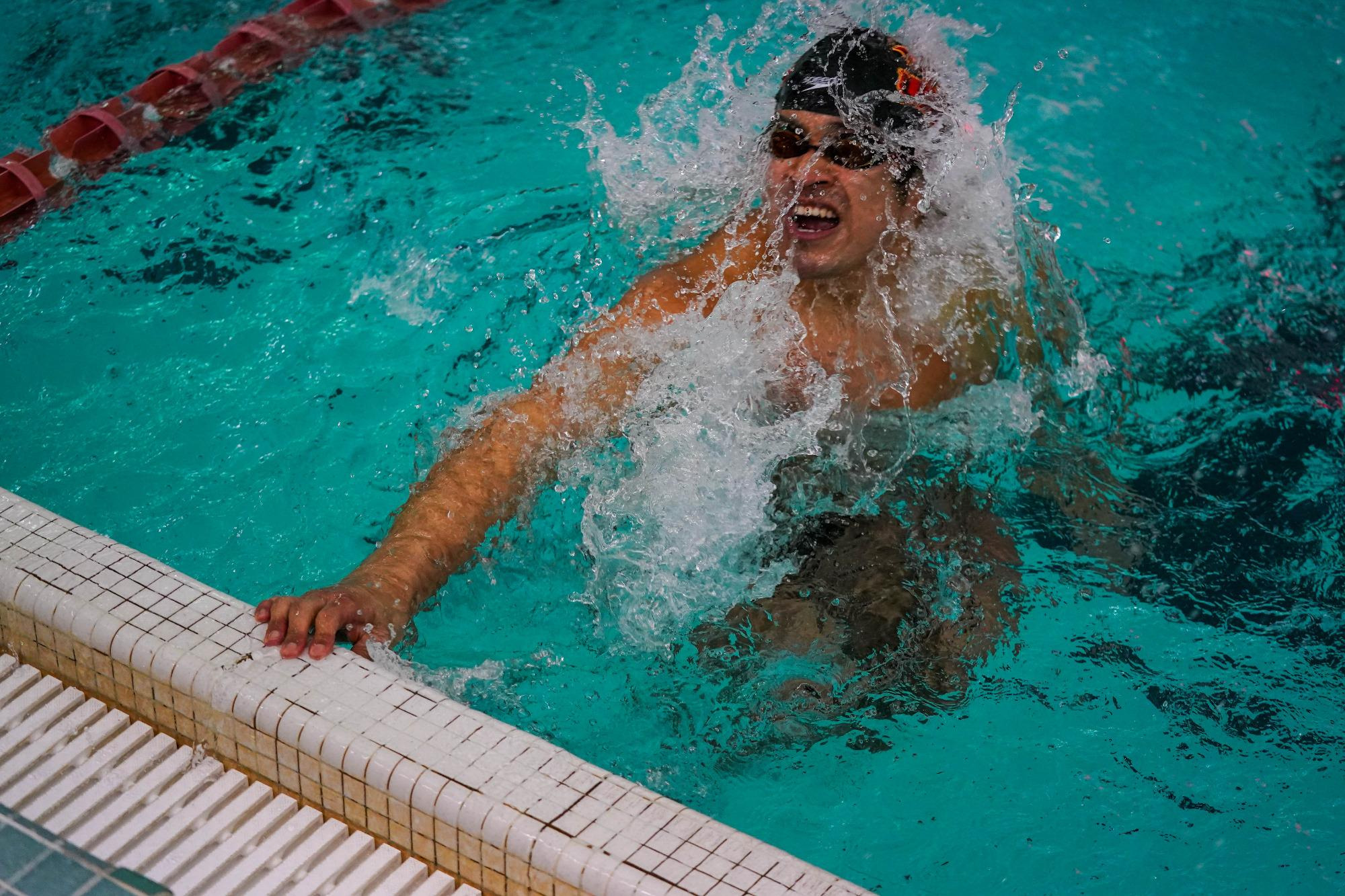 Malcolm Hunter - Men's Swimming - University of Missouri - St. Louis ...