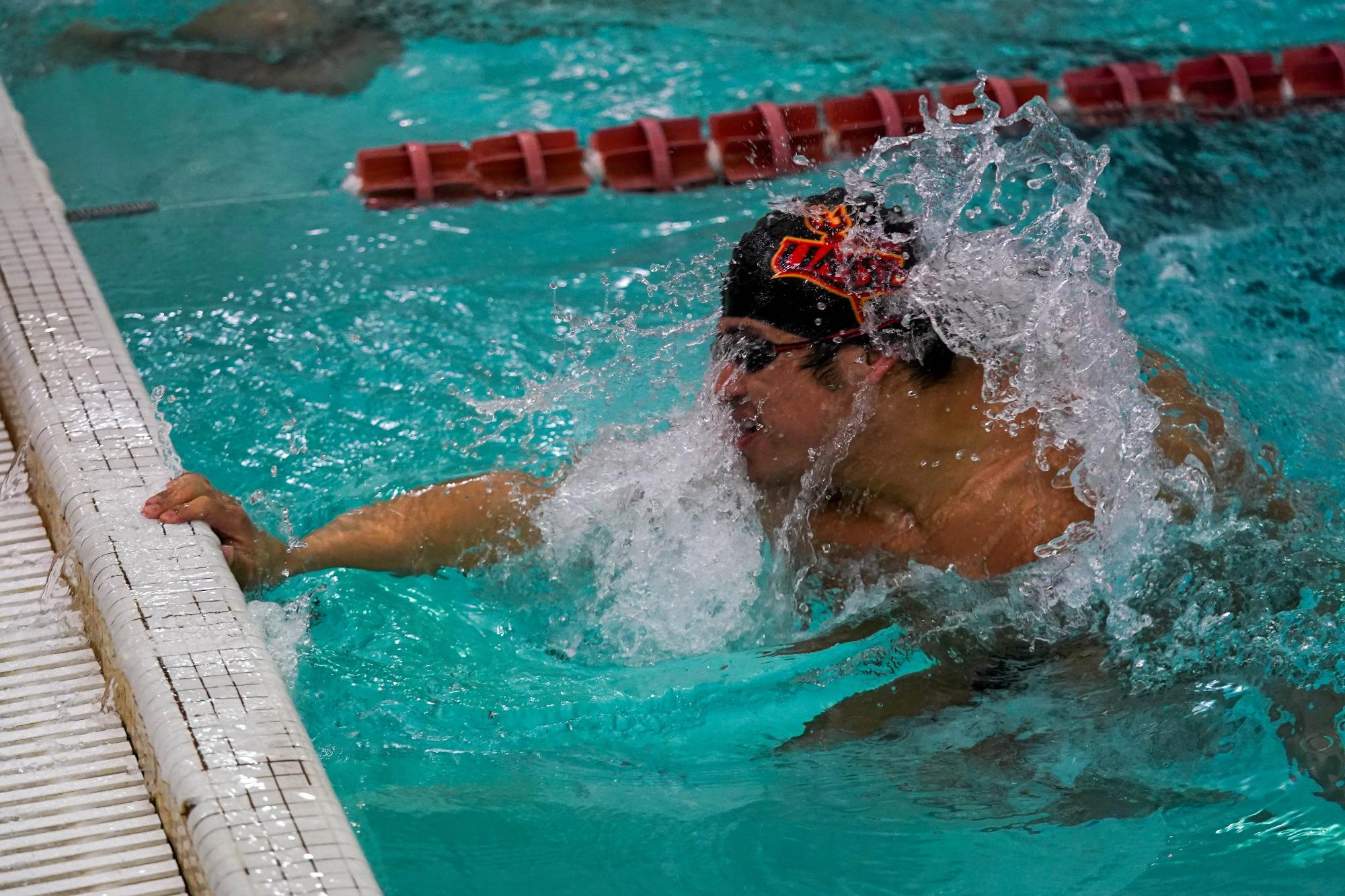 Malcolm Hunter - Men's Swimming - University of Missouri - St. Louis ...