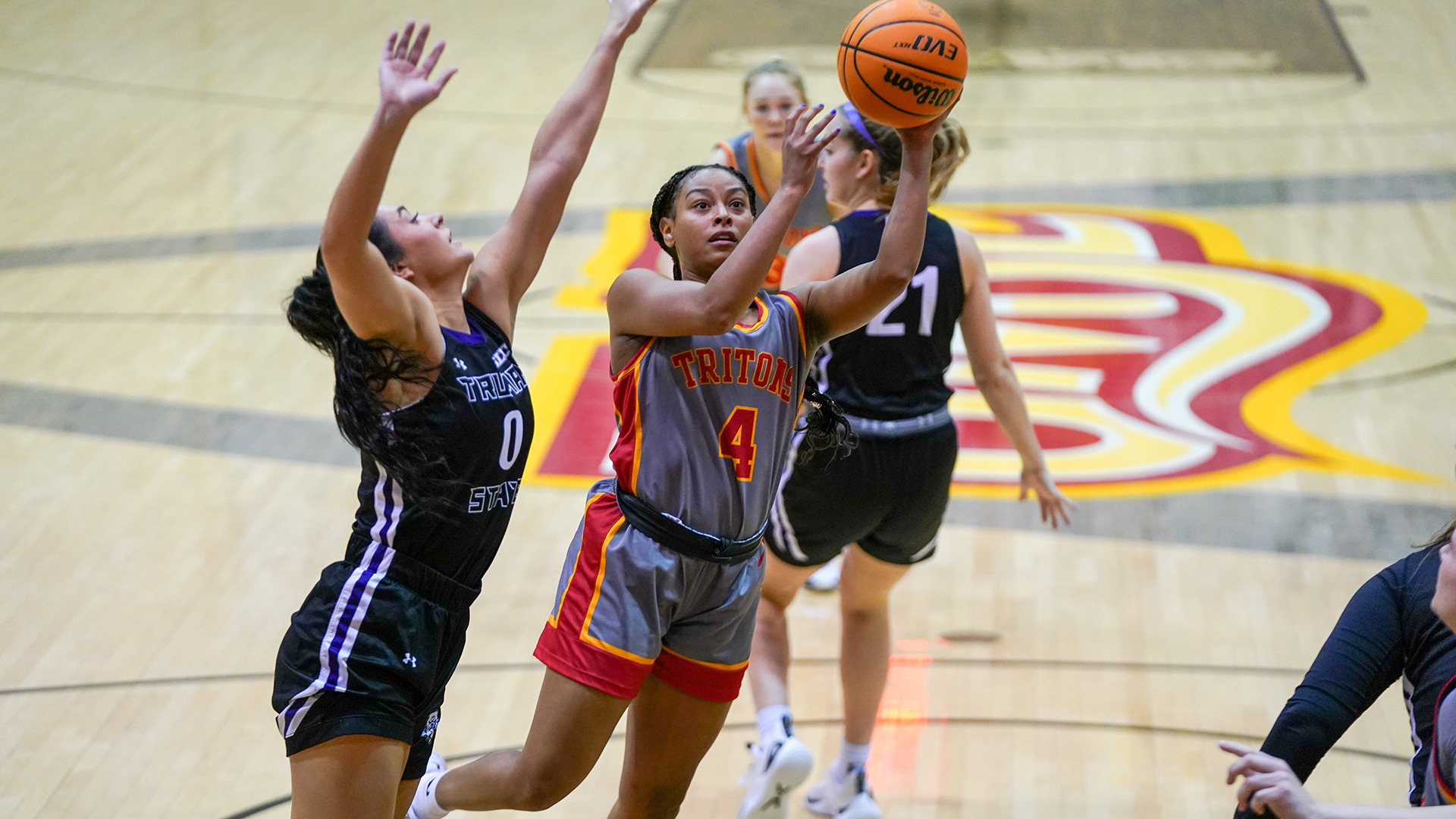 UMSL Women’s Hoops Has Four Players Reach Double Figures Against UIndy ...