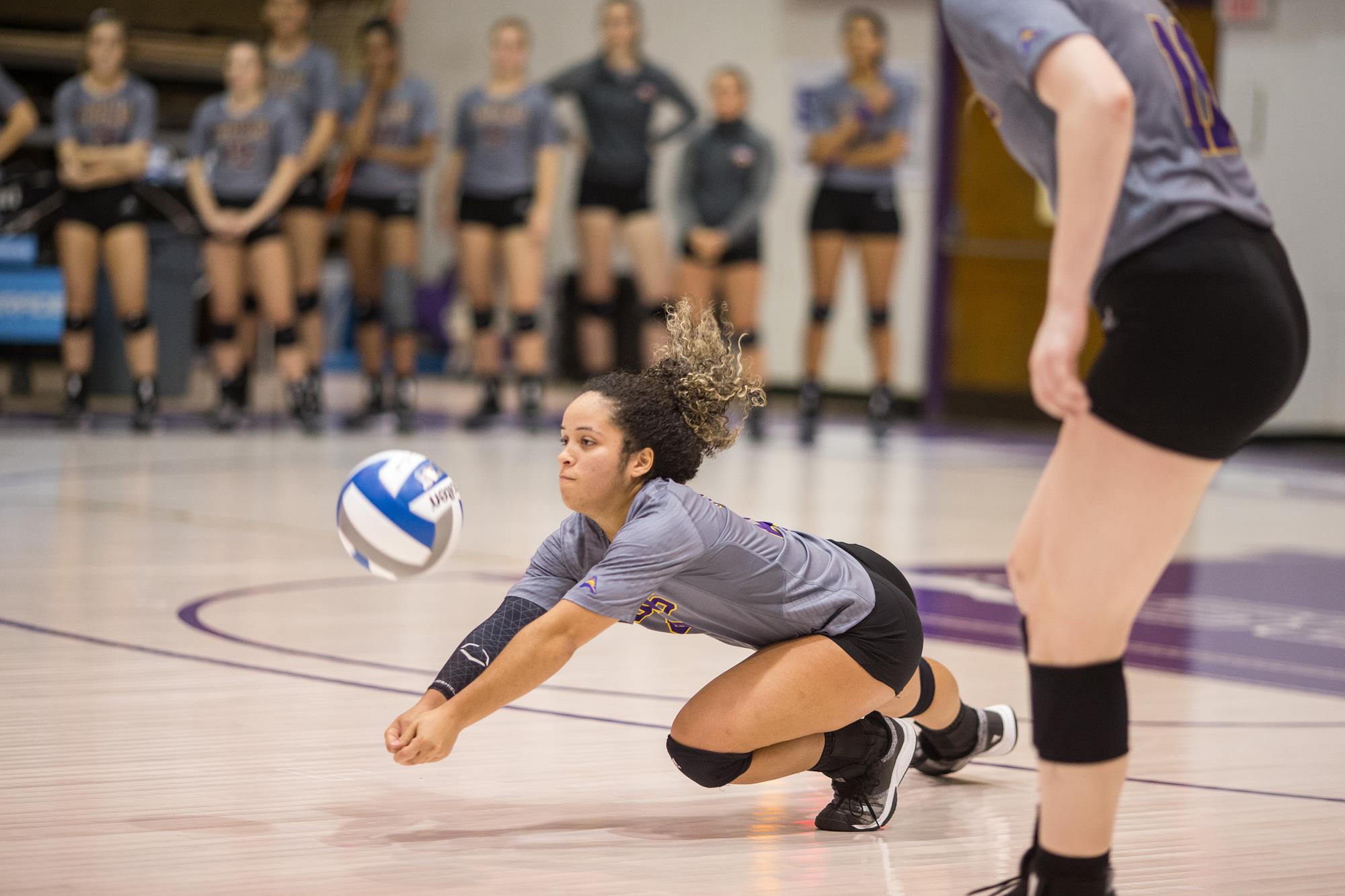 Genesis Benítez - 2018 - Women's Volleyball - University of North ...