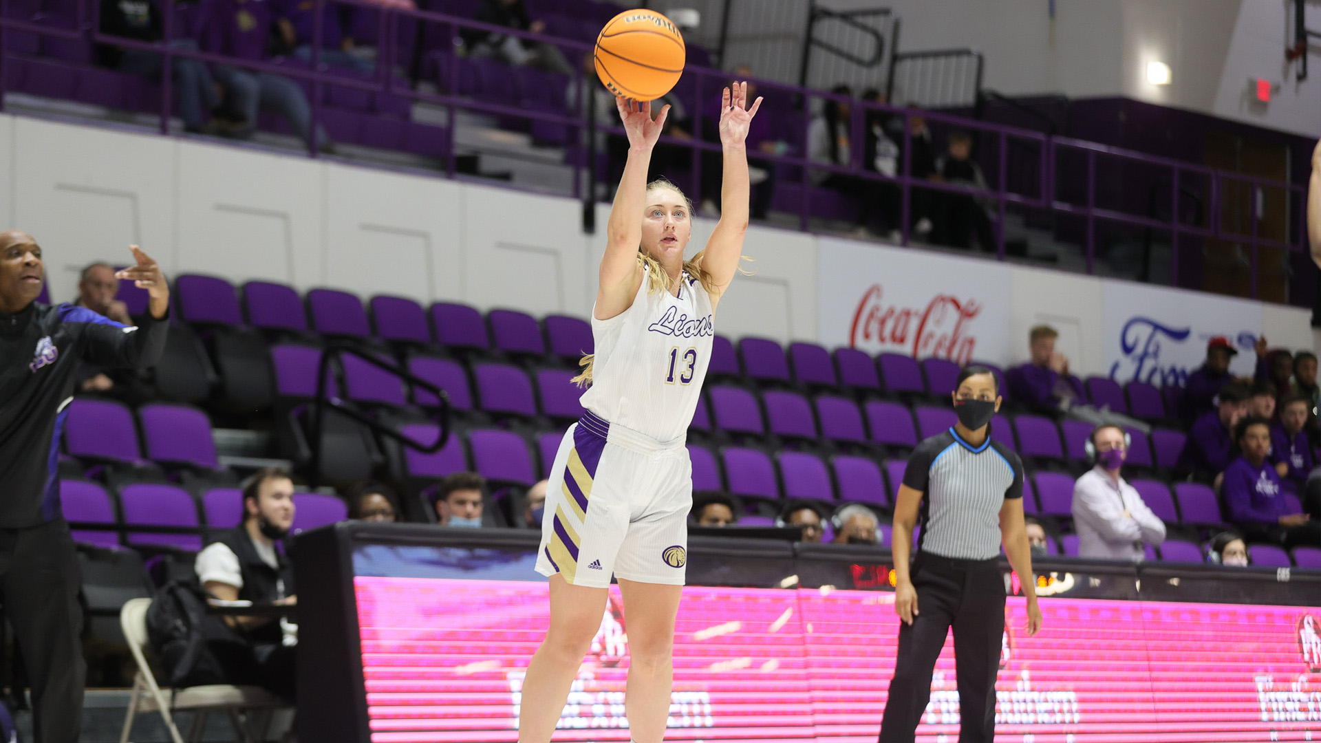Julia Strachan - 2021-22 - Women's Basketball - University of North ...