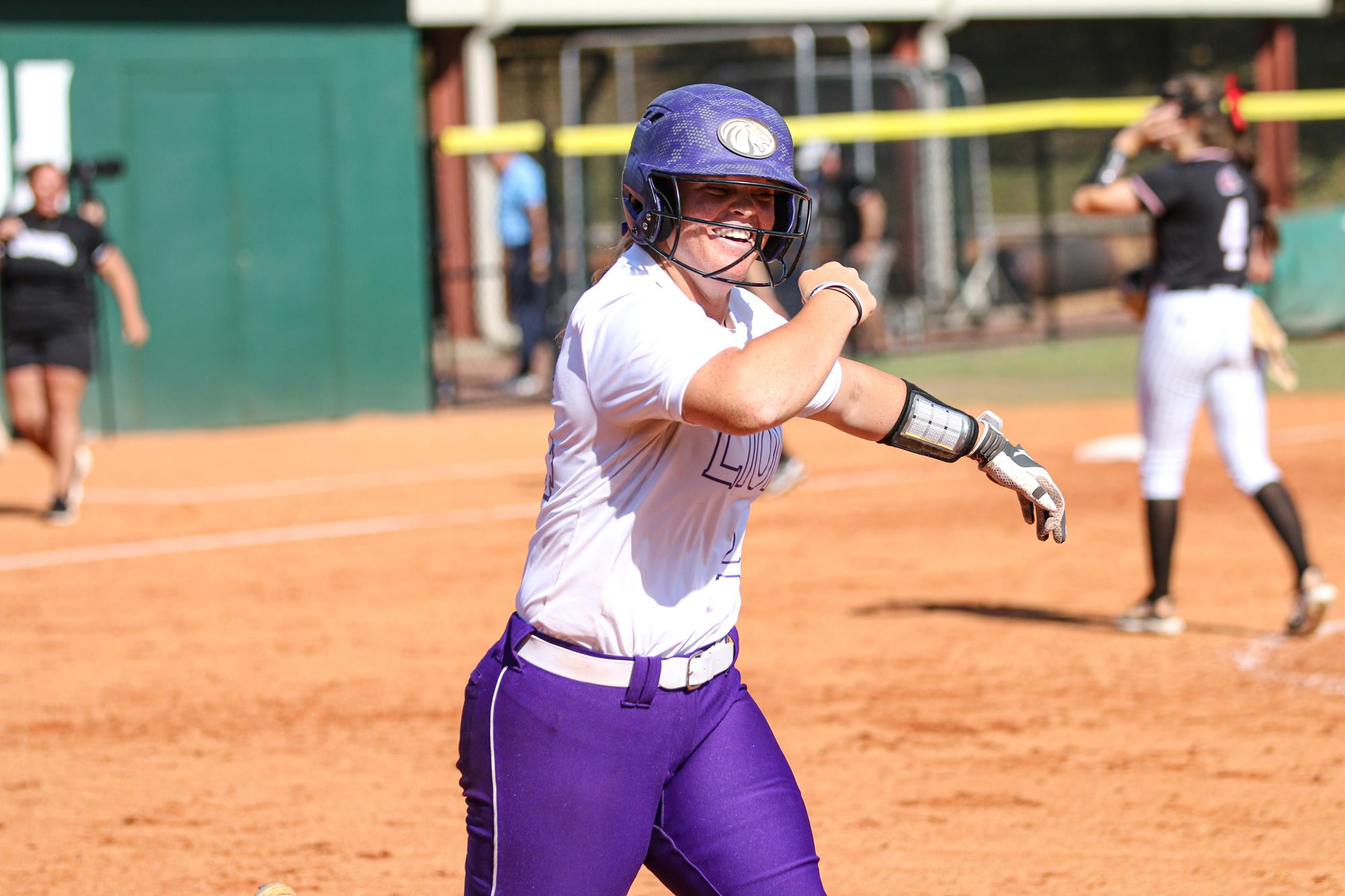 LIONS OPEN ASUN SOFTBALL TOURNEY WITH 6-3 WIN OVER JAX STATE ...