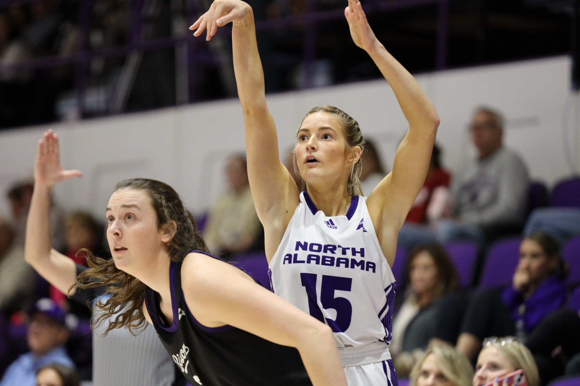 LATE RALLY DOWNS LIONS 73-69 IN ASUN ACTION - University of North ...