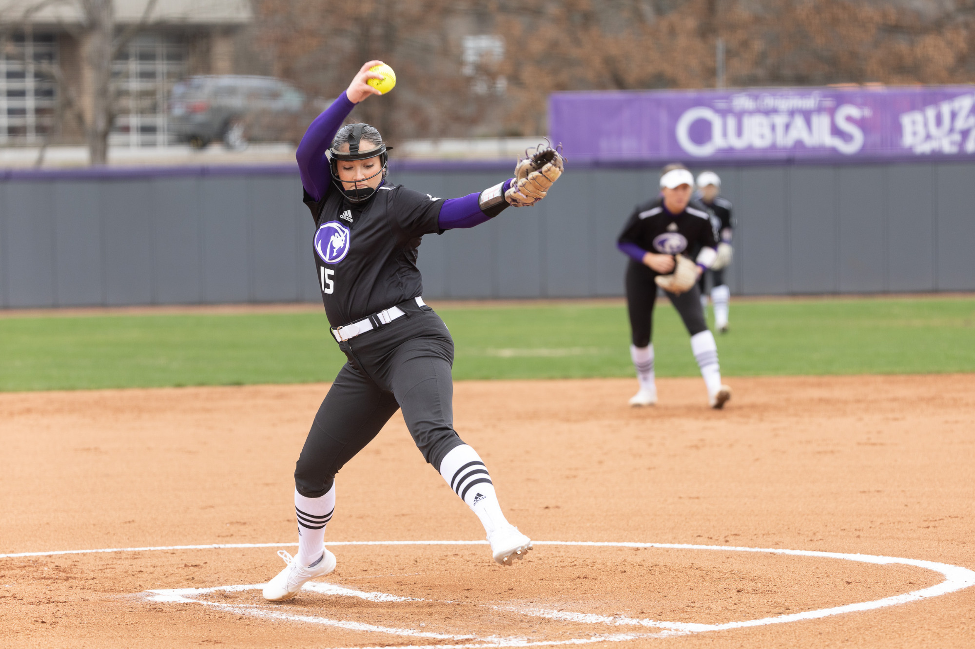 UNA SOFTBALL DOWNS SAMFORD AND SOUTHERN INDIANA - University of North ...