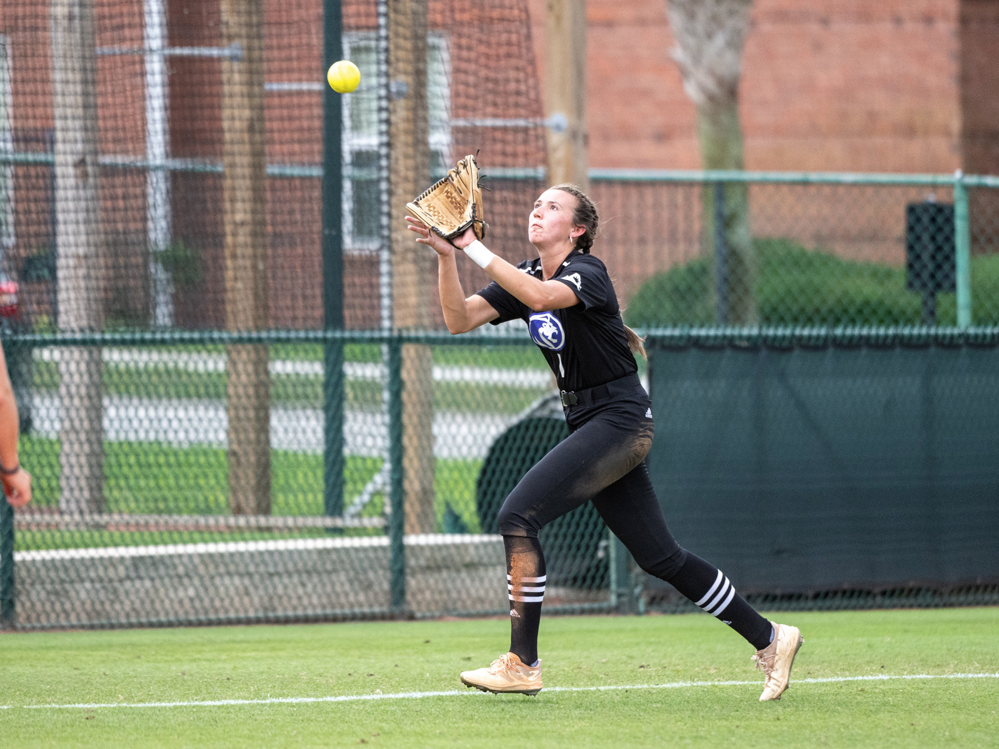 LIONS FALL TWICE IN ASUN CHAMPIONSHIP ROUND - University of North ...