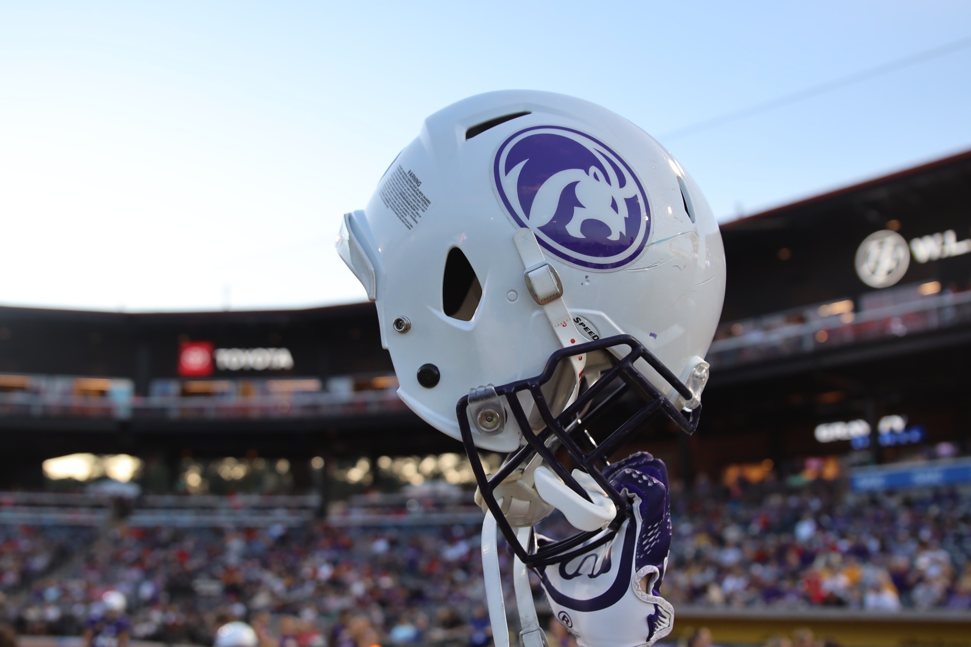 Football announces Homecoming and Family Weekend dates for October ...