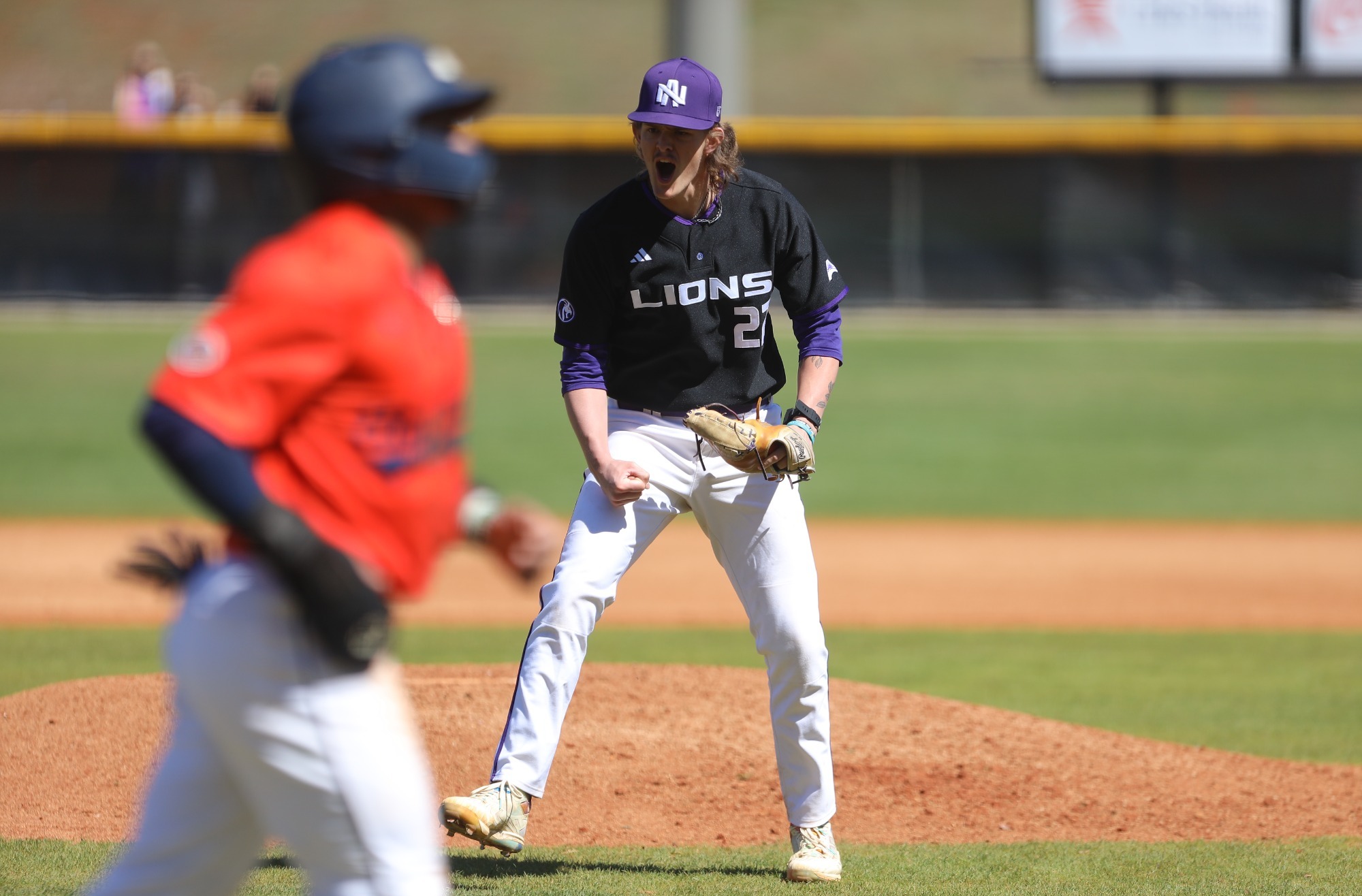 Baseball sweeps UT Martin with pair of Sunday wins - University of ...