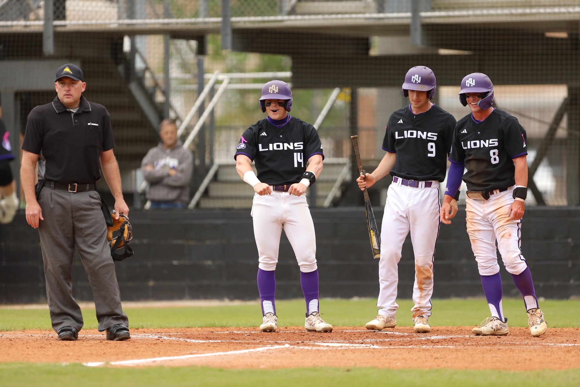 Baseball takes both in marathon doubleheader at Queens - University of ...