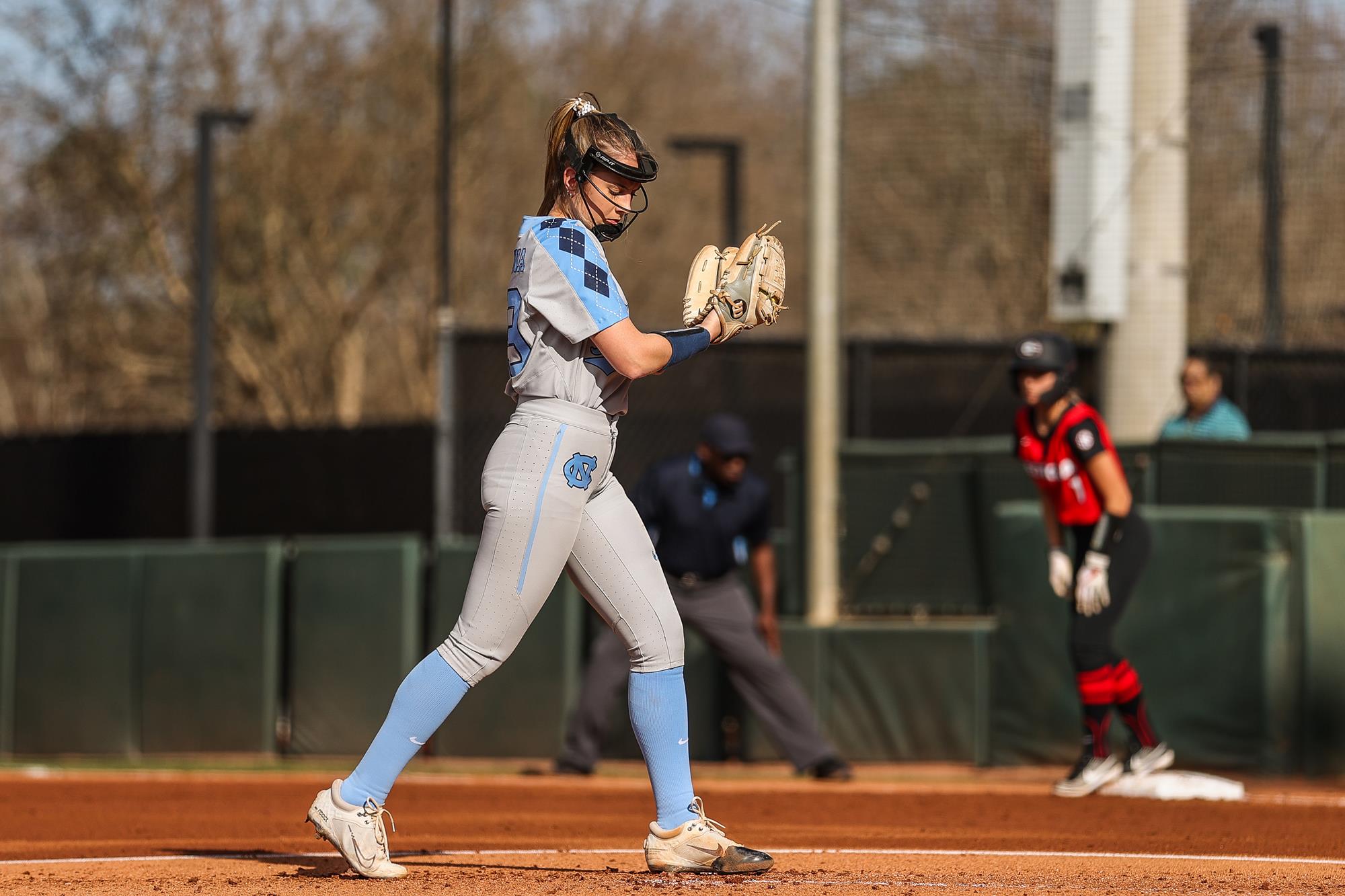 Lilli Backes - Softball - University of North Carolina Athletics