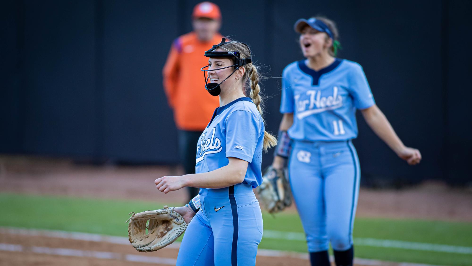 Lilli Backes - Softball - University of North Carolina Athletics