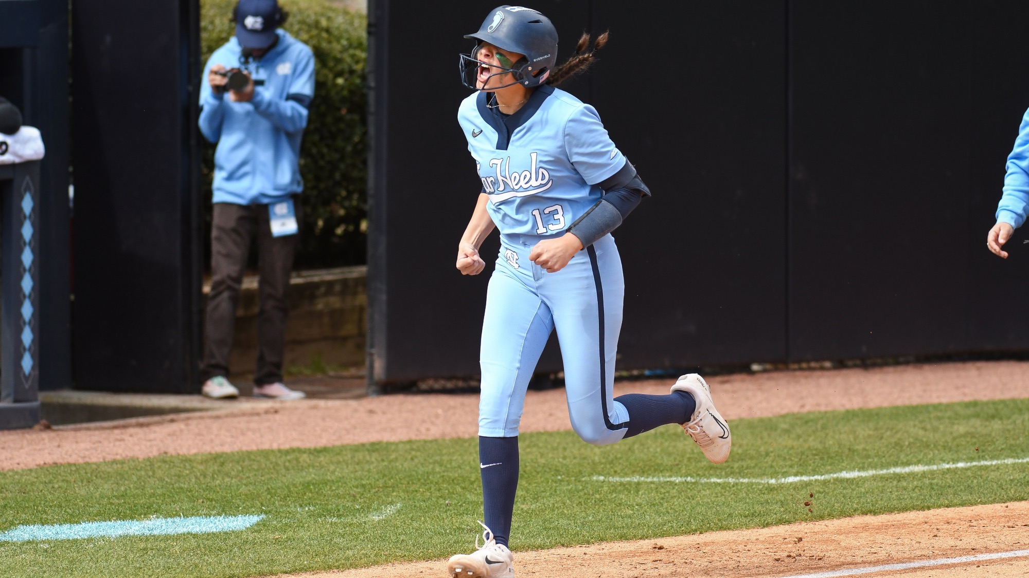 Isabela Emerling - Softball - University of North Carolina Athletics