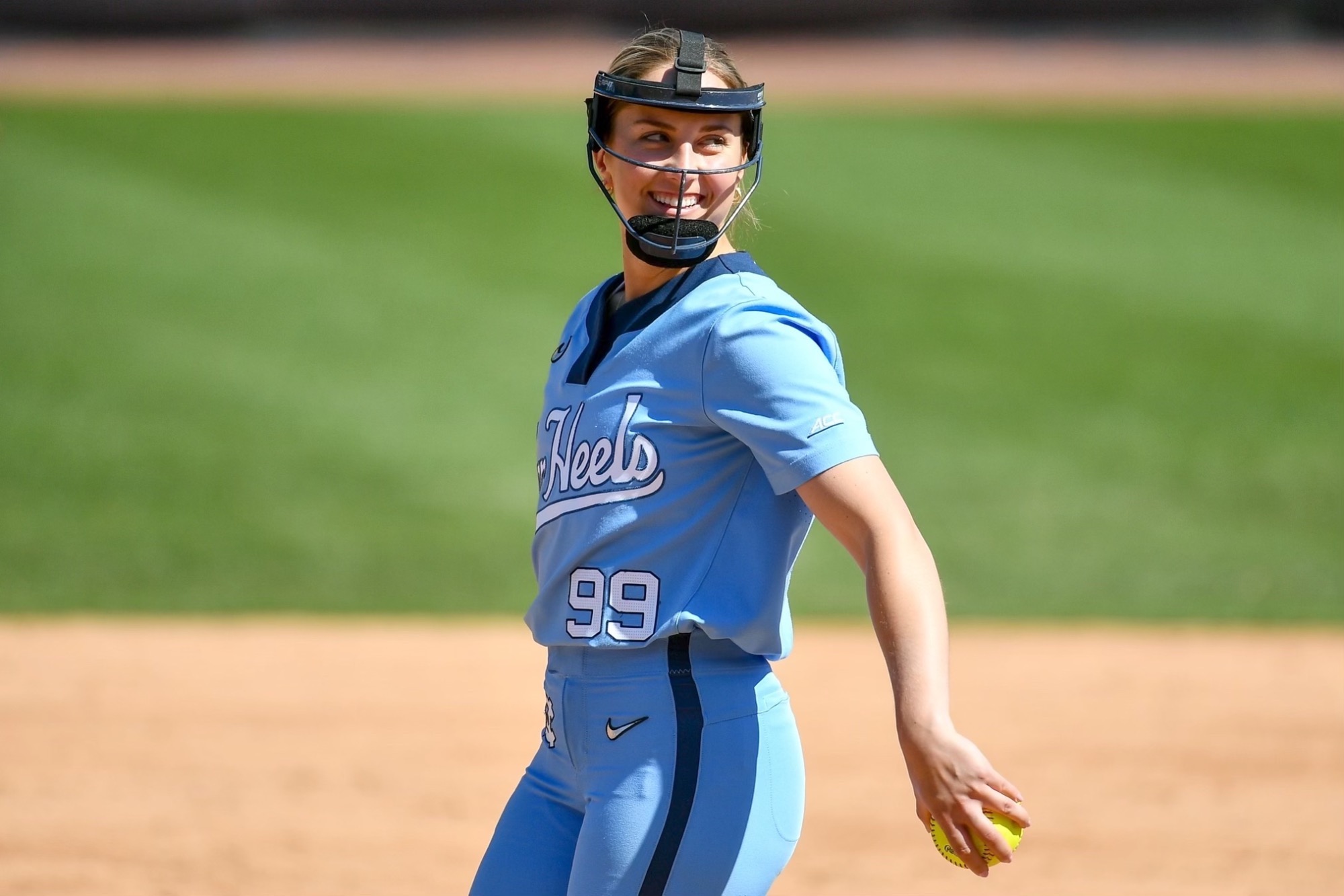 Lilli Backes - Softball - University of North Carolina Athletics