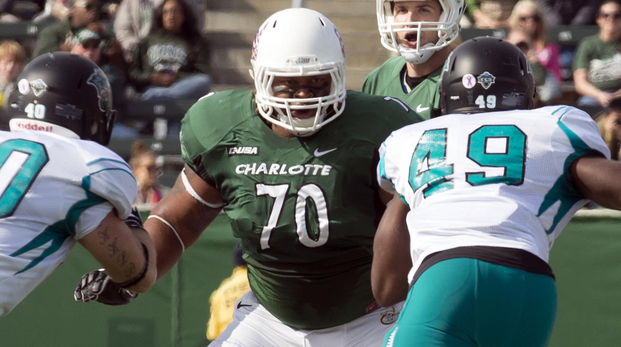 Casey Perry - Football - Charlotte Athletics