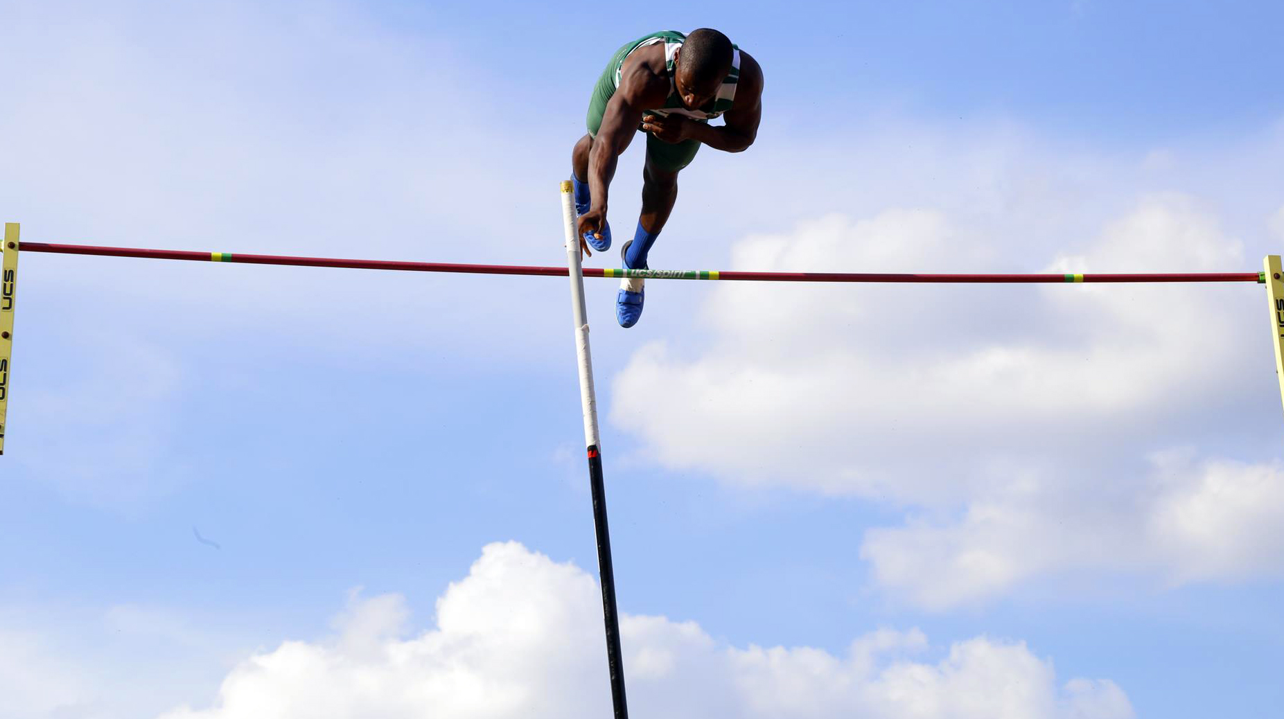 Keon Howe - Track & Field - Charlotte Athletics
