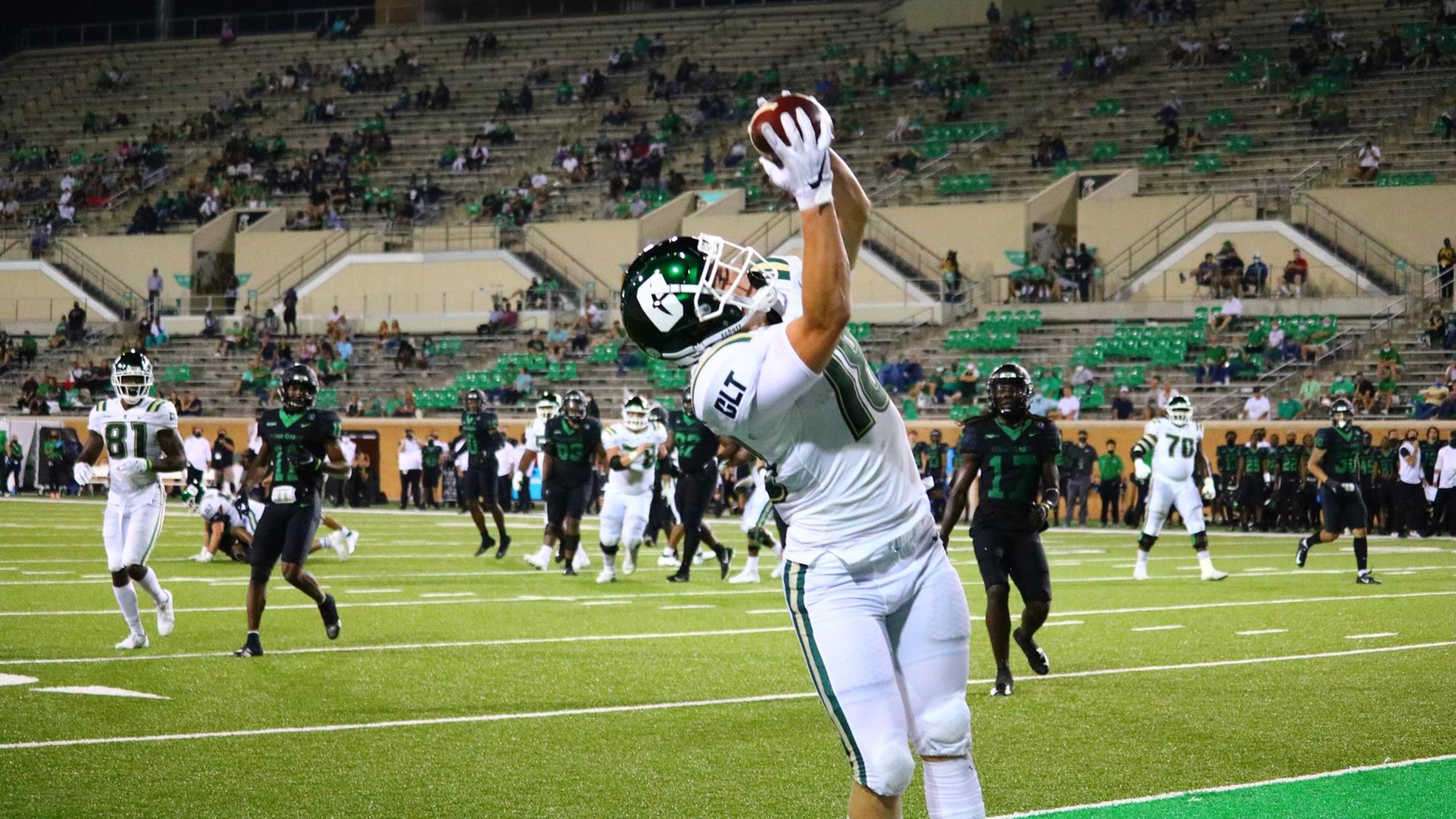 Taylor Thompson - Football - Charlotte Athletics