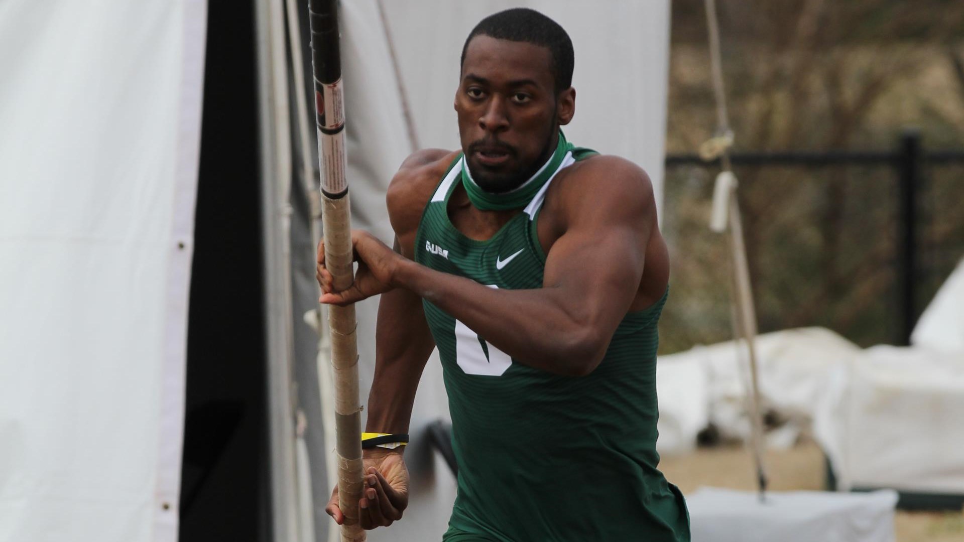 Keon Howe - Track & Field - Charlotte Athletics