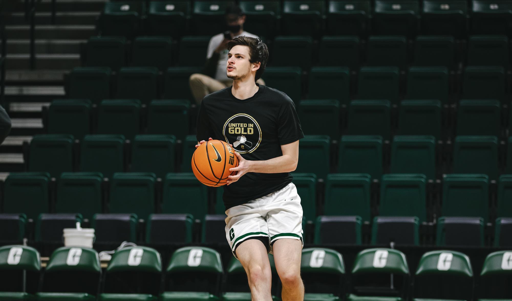 Tyler Fearne - Men's Basketball - Charlotte Athletics